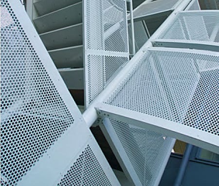 Lochblech | Sonnenschutz | Glossar | BauNetz Wissen