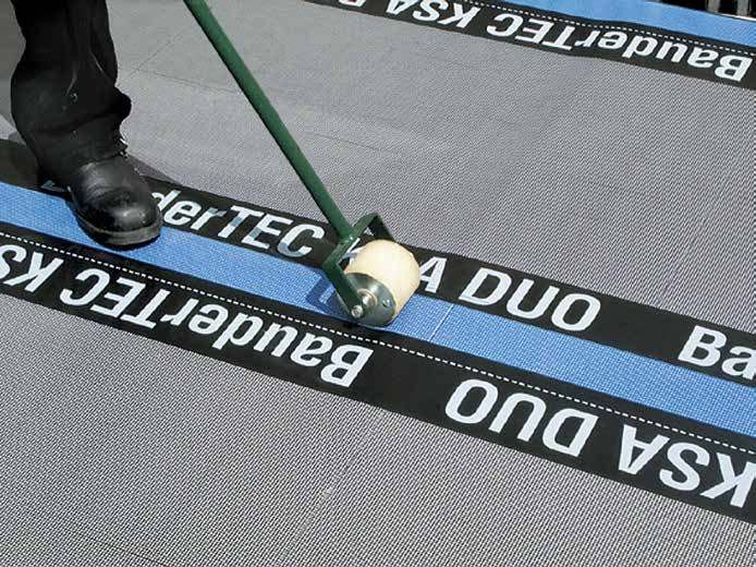 Verarbeitung und Verlegung von Bitumenbahnen | Flachdach ...