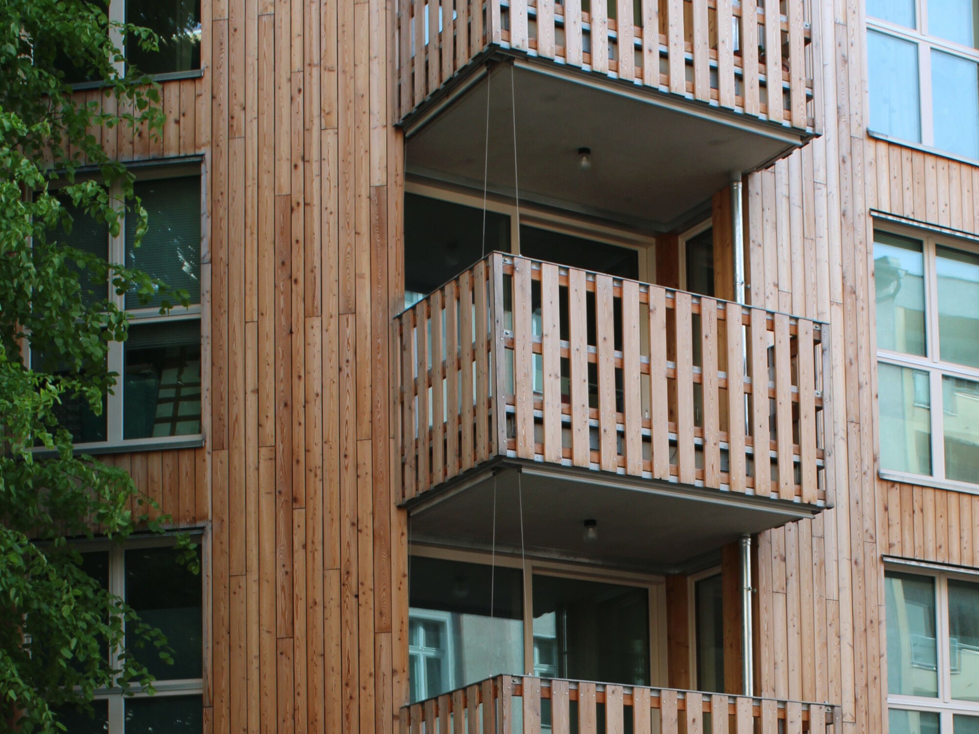 Dränsysteme unter Balkon- und Terrassenbelägen | Flachdach ...