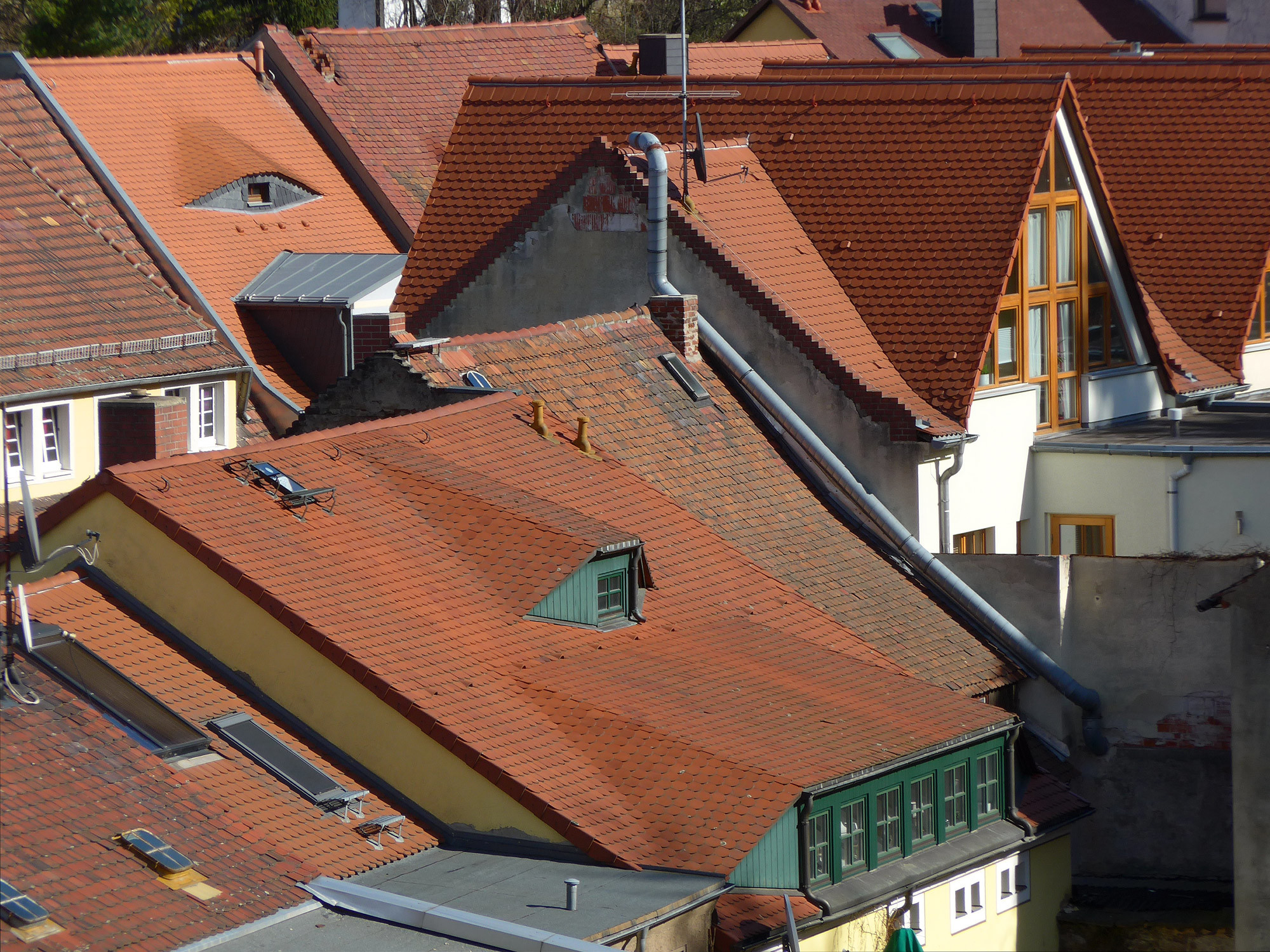 Dachziegel | Geneigtes Dach | Dachdeckungen | BauNetz Wissen