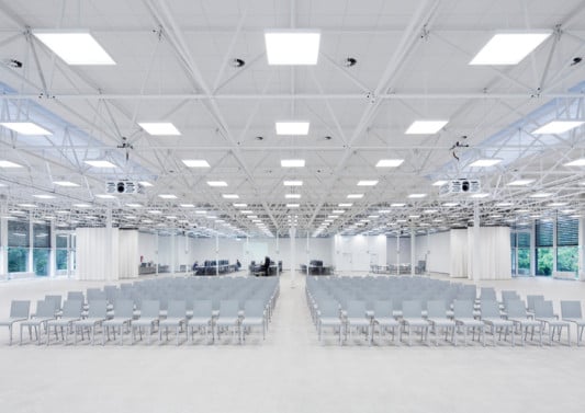 Blue Box in Bochum | Bauen im Bestand | Öffentliche Gebäude | BauNetz ...