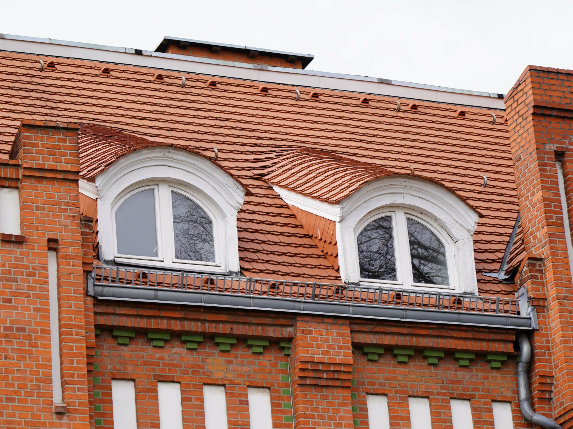 Historische Dachgauben | Bauen im Bestand | Dach: Konstruktion ...