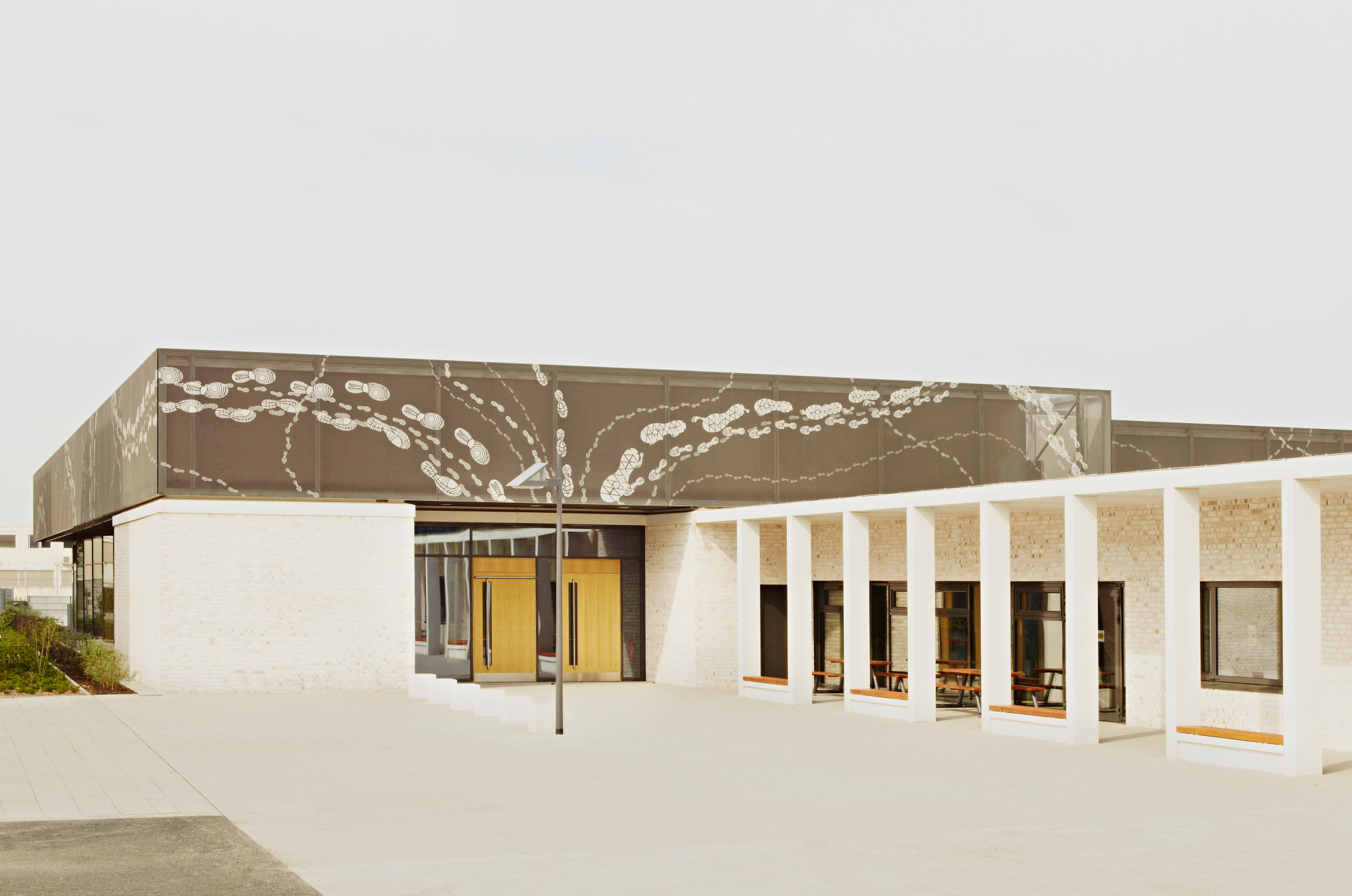 Riedberg-Gymnasium in Frankfurt/Main | Gebäudetechnik | Kultur/Bildung ...