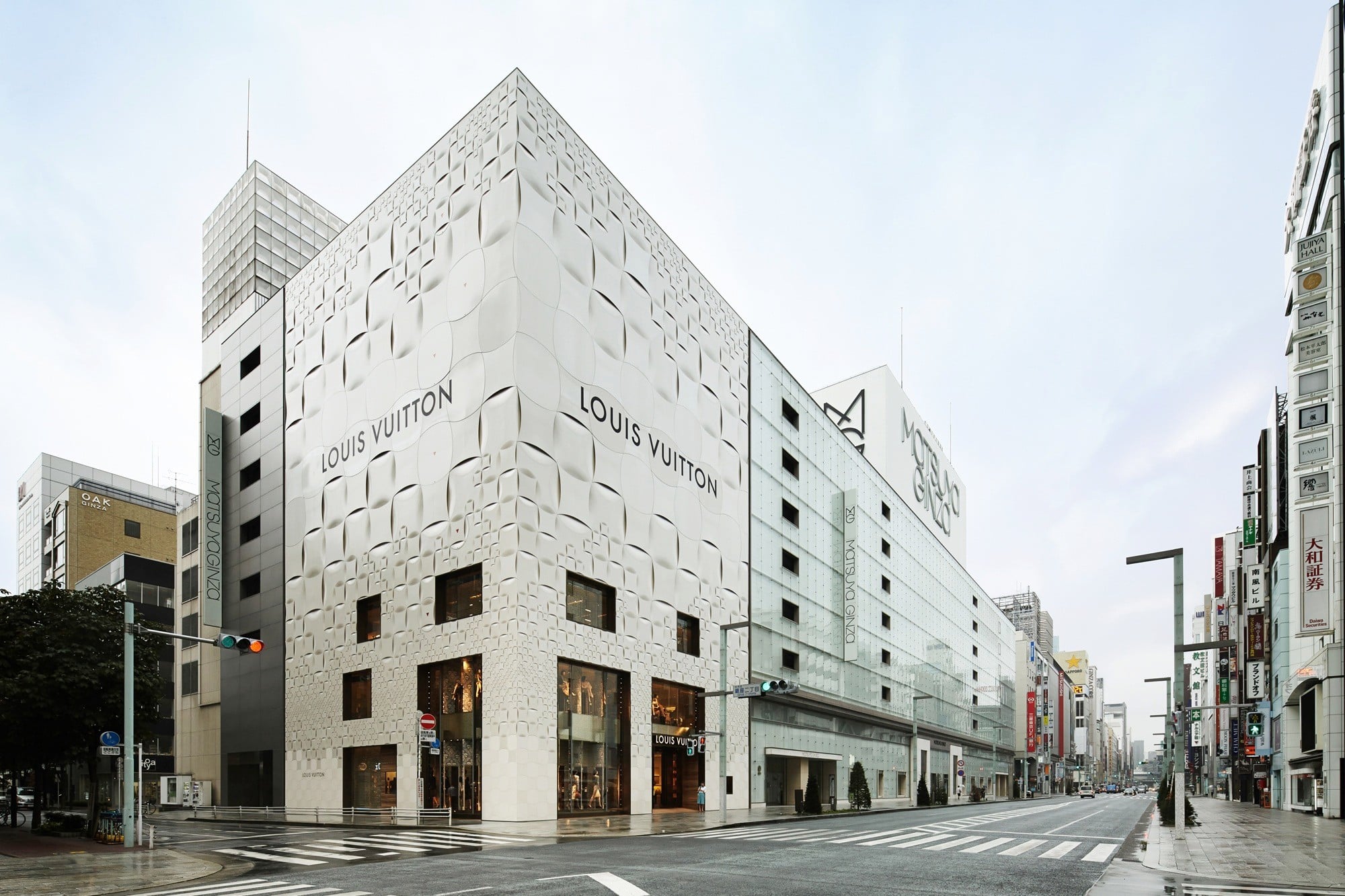 Louis Vuitton Store in Tokio | Fassade | Gewerbe/Industrie | BauNetz Wissen