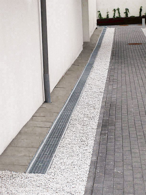 Rinnensystem zur Entwässerung von Dachterrassen | Flachdach | News ...