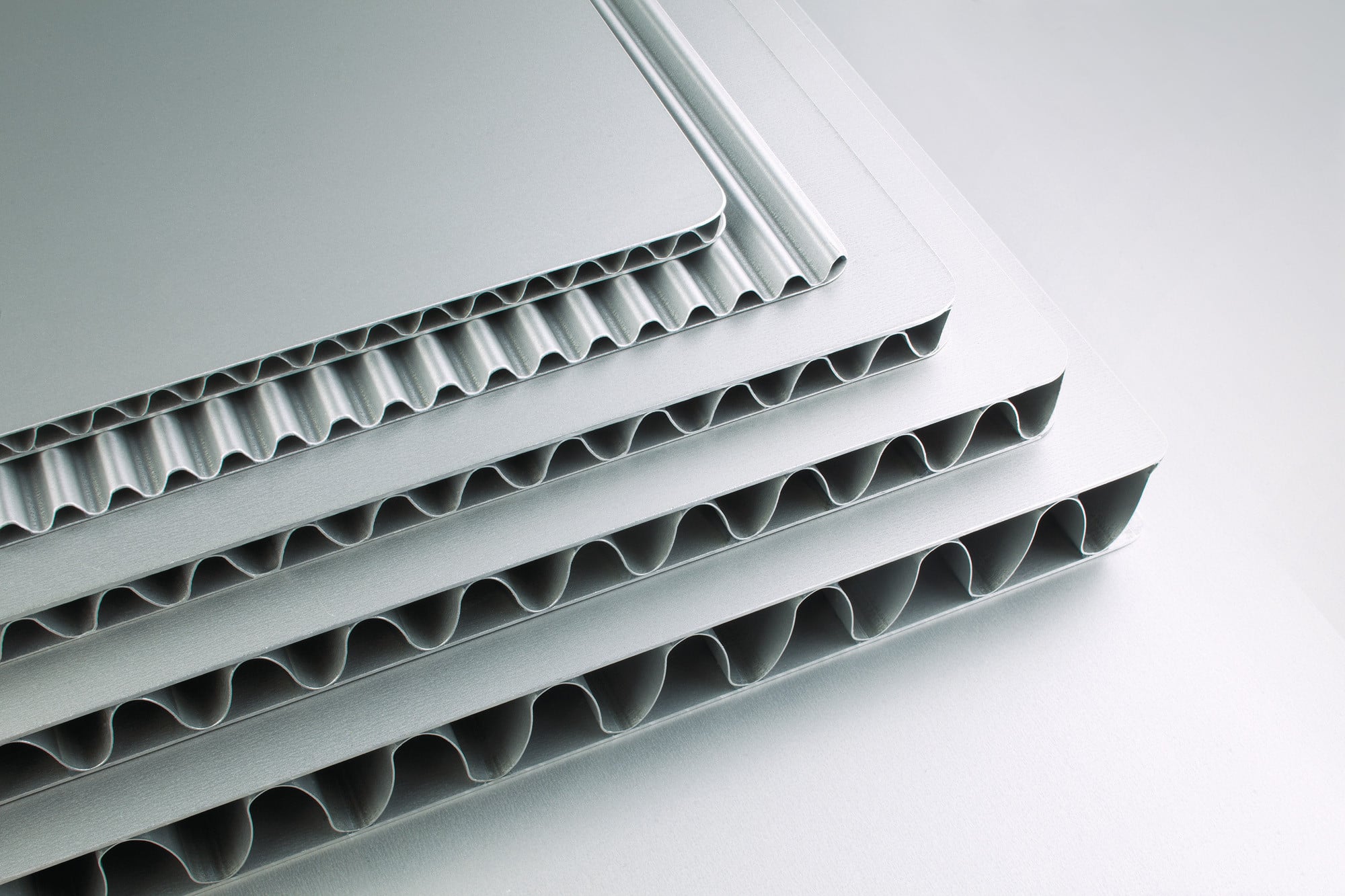 Filigran perforierte Fassadenplatten | Fassade | Produkte | BauNetz Wissen