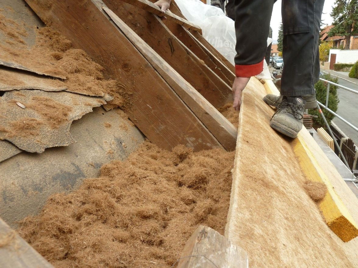 Dämmen mit Seegras | Nachhaltig Bauen | Produkte | Baunetz_Wissen