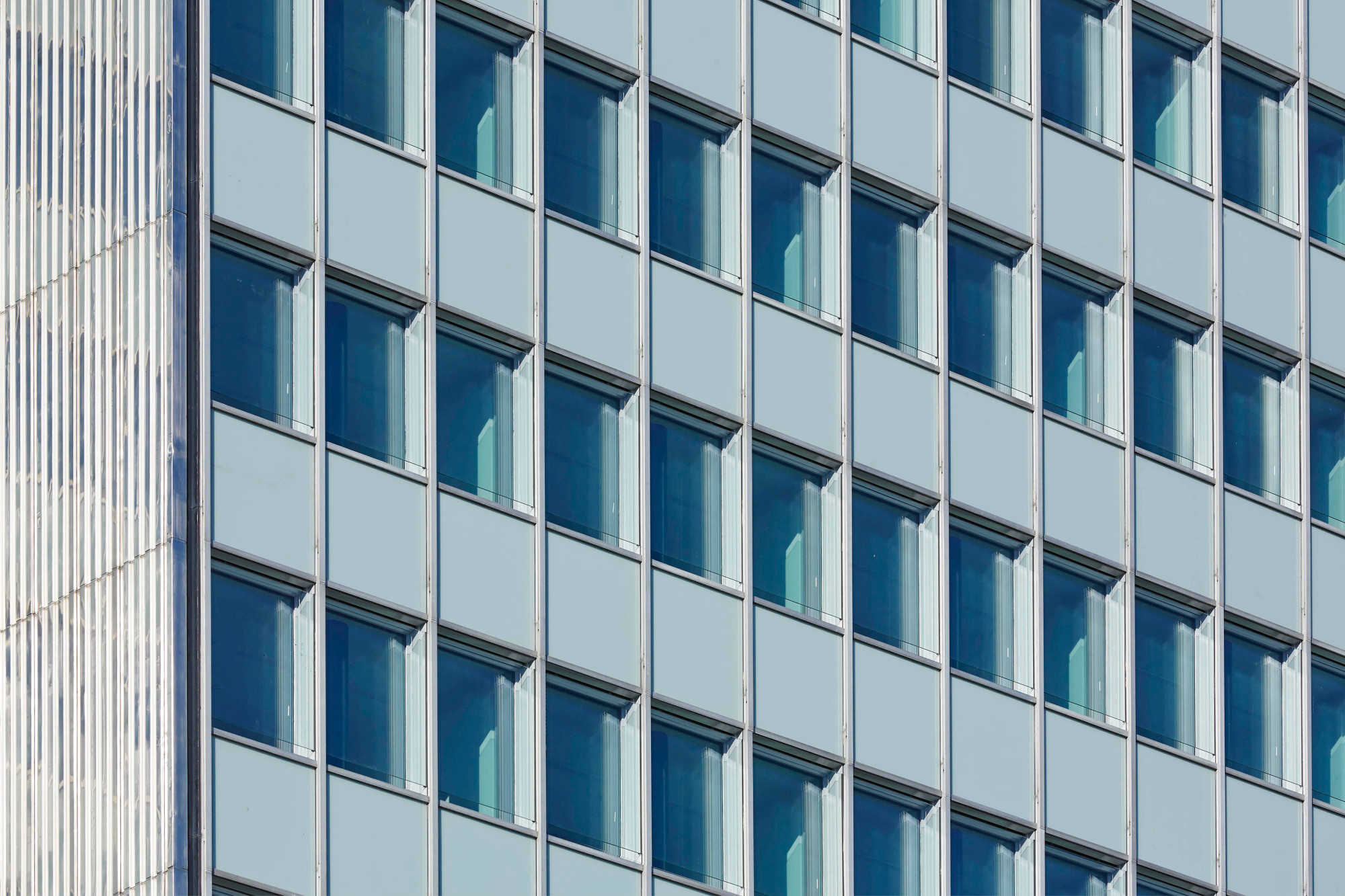 Dreischeibenhaus in Düsseldorf | Bauphysik | Büro/Gewerbe | Baunetz_Wissen