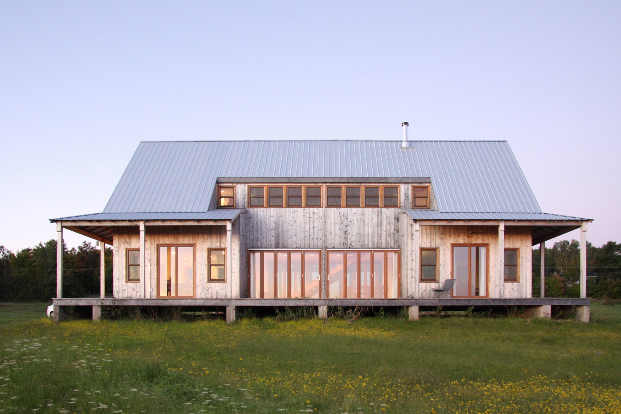 Wohnhaus in New Brunswick | Geneigtes Dach | Wohnen | Baunetz_Wissen