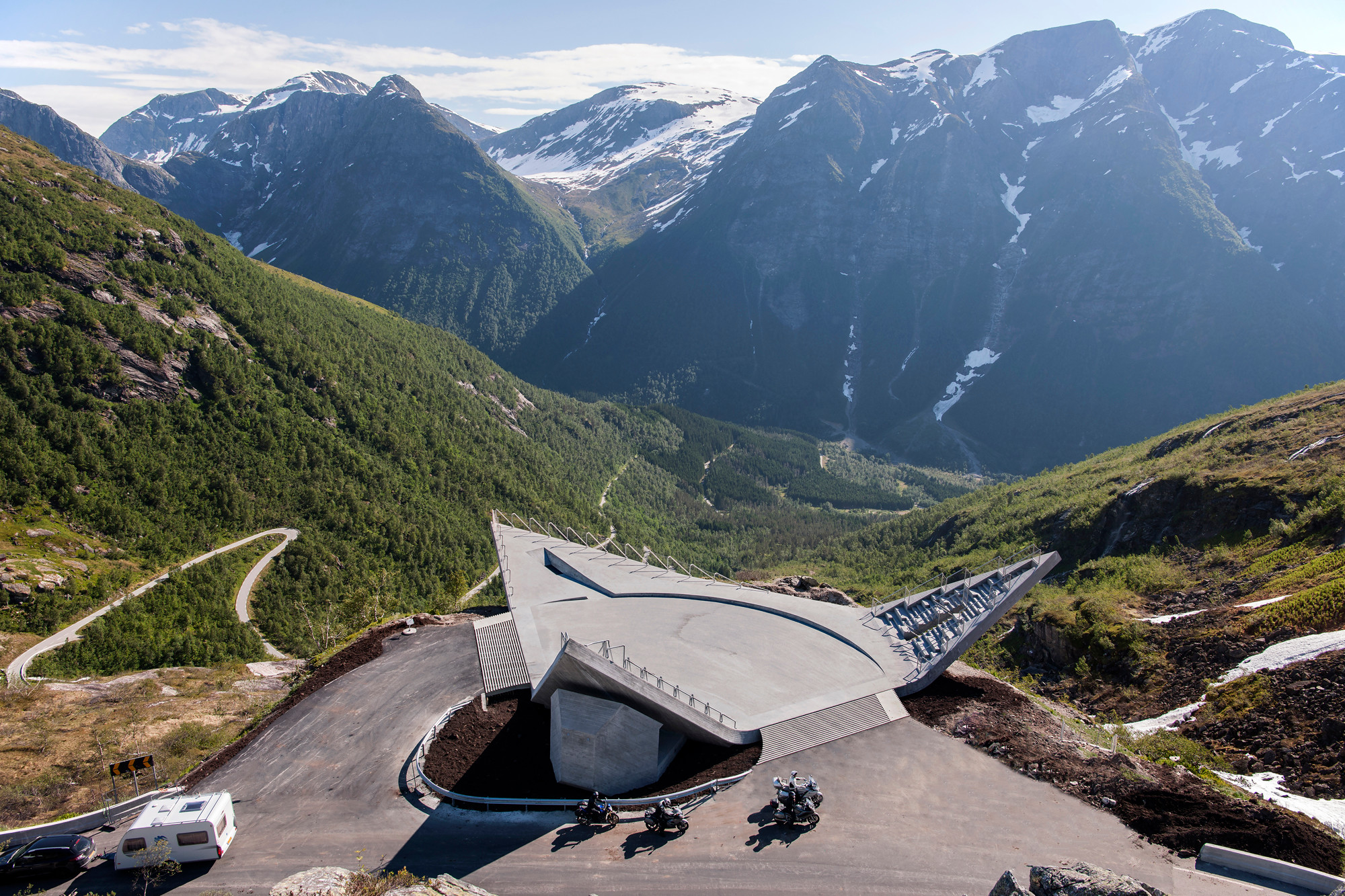 Aussichtspunkt Utsikten auf dem Gaularfjellet | Beton | Öffentlicher ...
