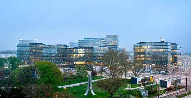 Hauptsitz Erste Bank Group in Wien | Flachdach | Büro- und Verwaltung ...