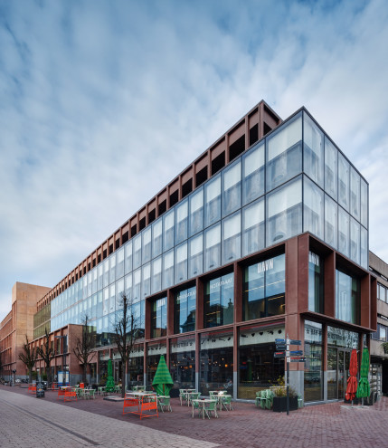 Building 026 in Arnheim | Glas | Büro/Verwaltung | BauNetz Wissen