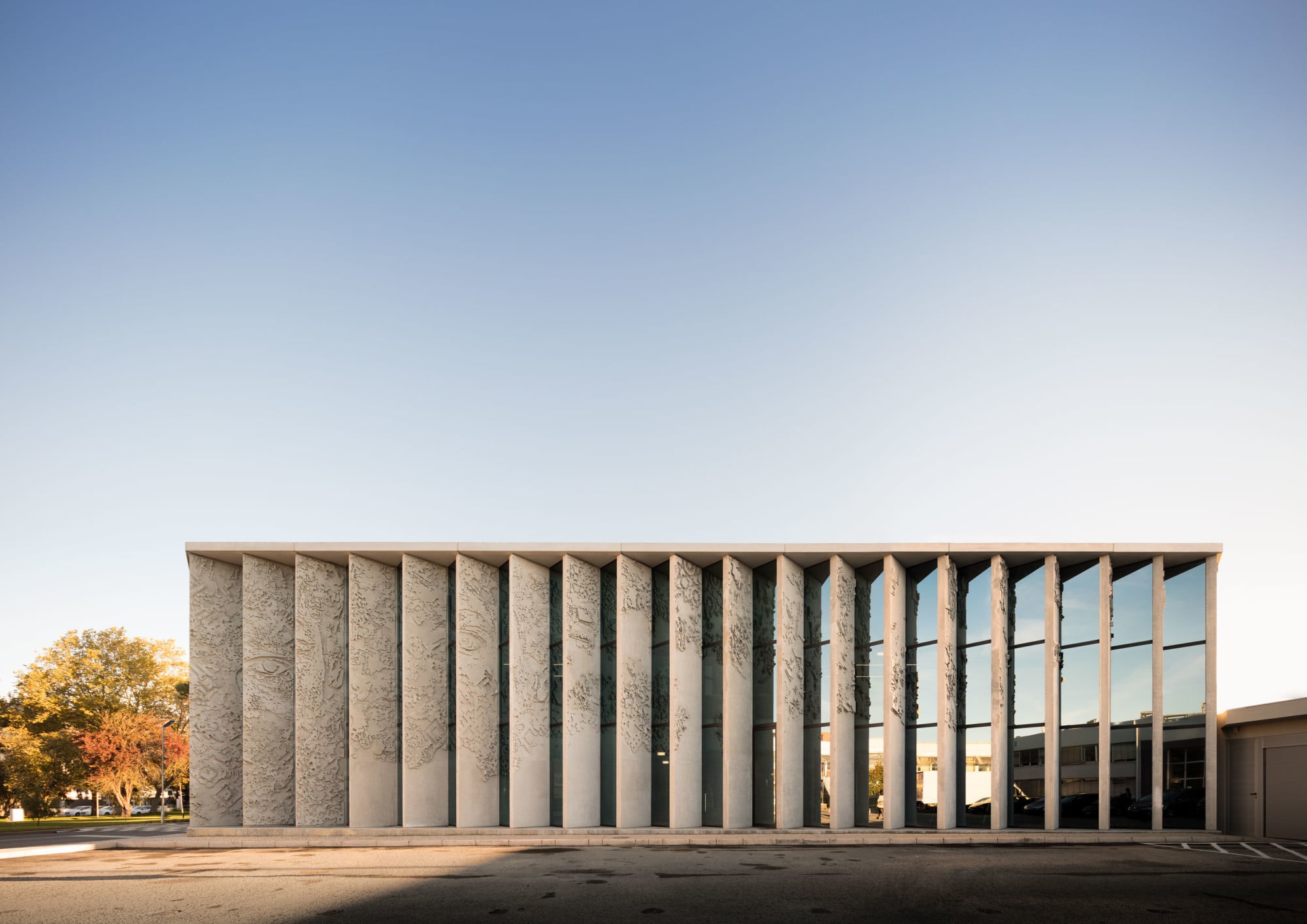 Hauptsitz GS1 Portugal in Lissabon | Beton | Büro/Verwaltung | BauNetz ...