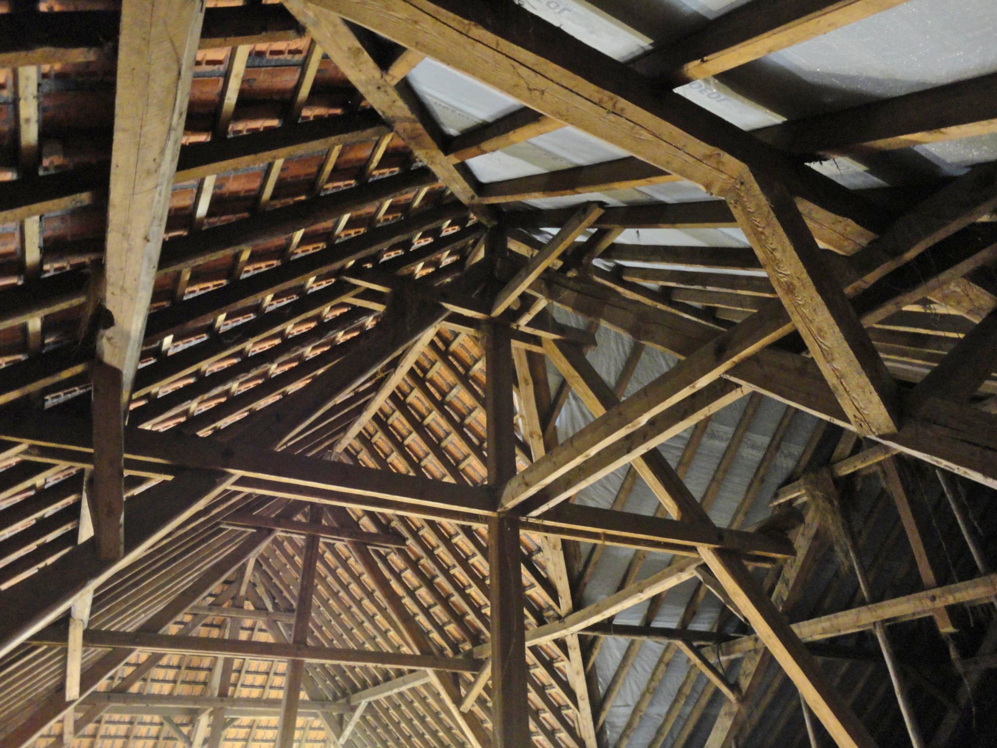 Zange | Geneigtes Dach | Glossar | BauNetz Wissen