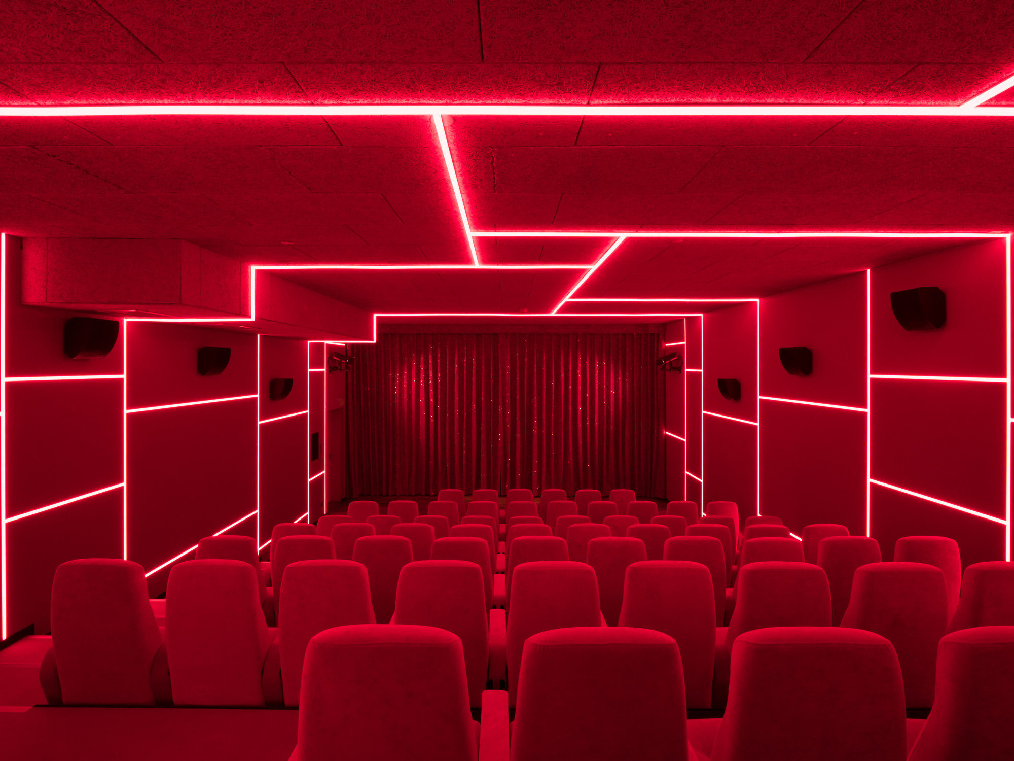 Kino Delphi Lux in Berlin | Akustik | Kultur | Baunetz_Wissen