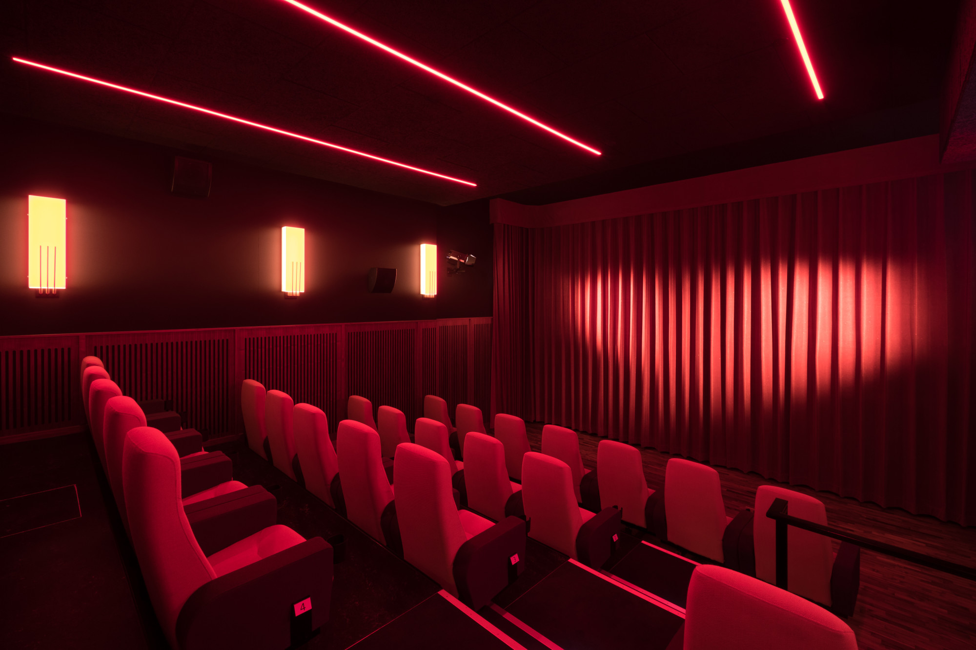 Kino Delphi Lux in Berlin | Akustik | Kultur | Baunetz_Wissen