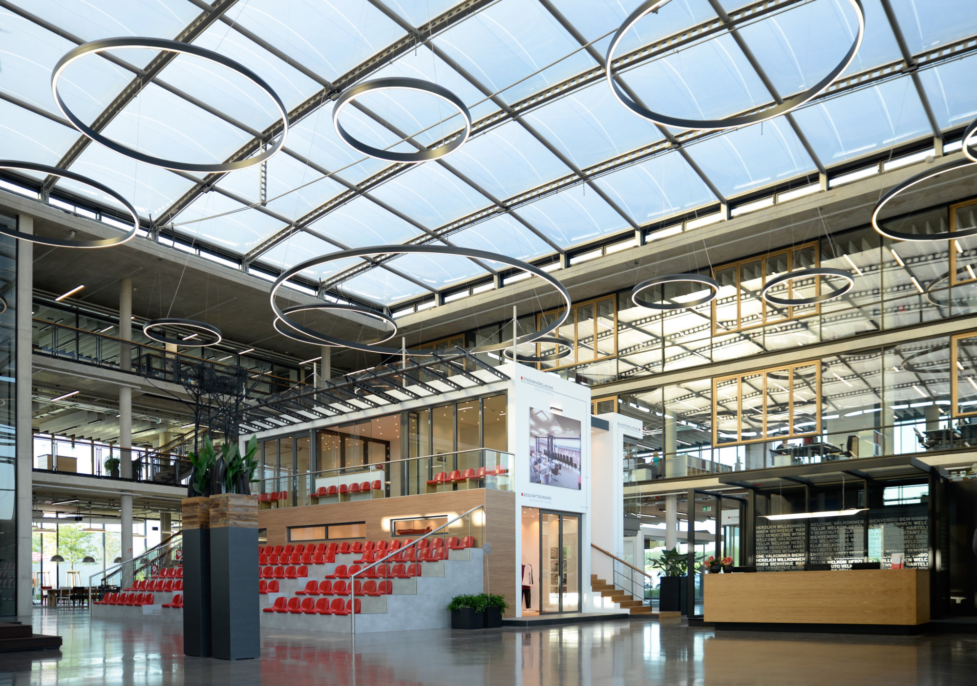 Solarlux Campus in Melle | Flachdach | Industrie und Gewerbe | BauNetz ...