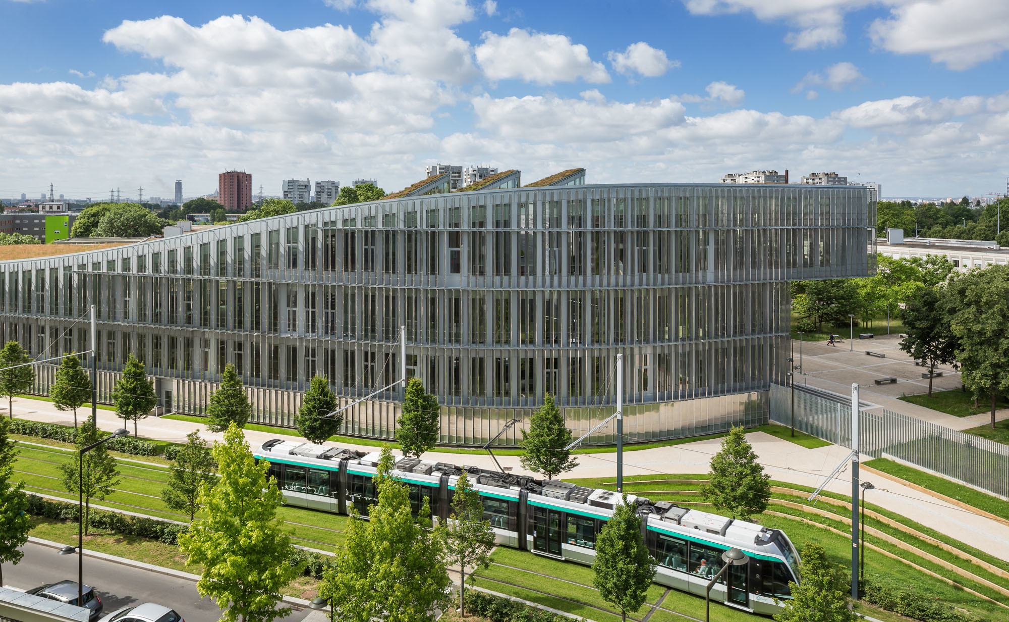 Universitätsbibliothek Edgar Morin in Villetaneuse | Sonnenschutz ...