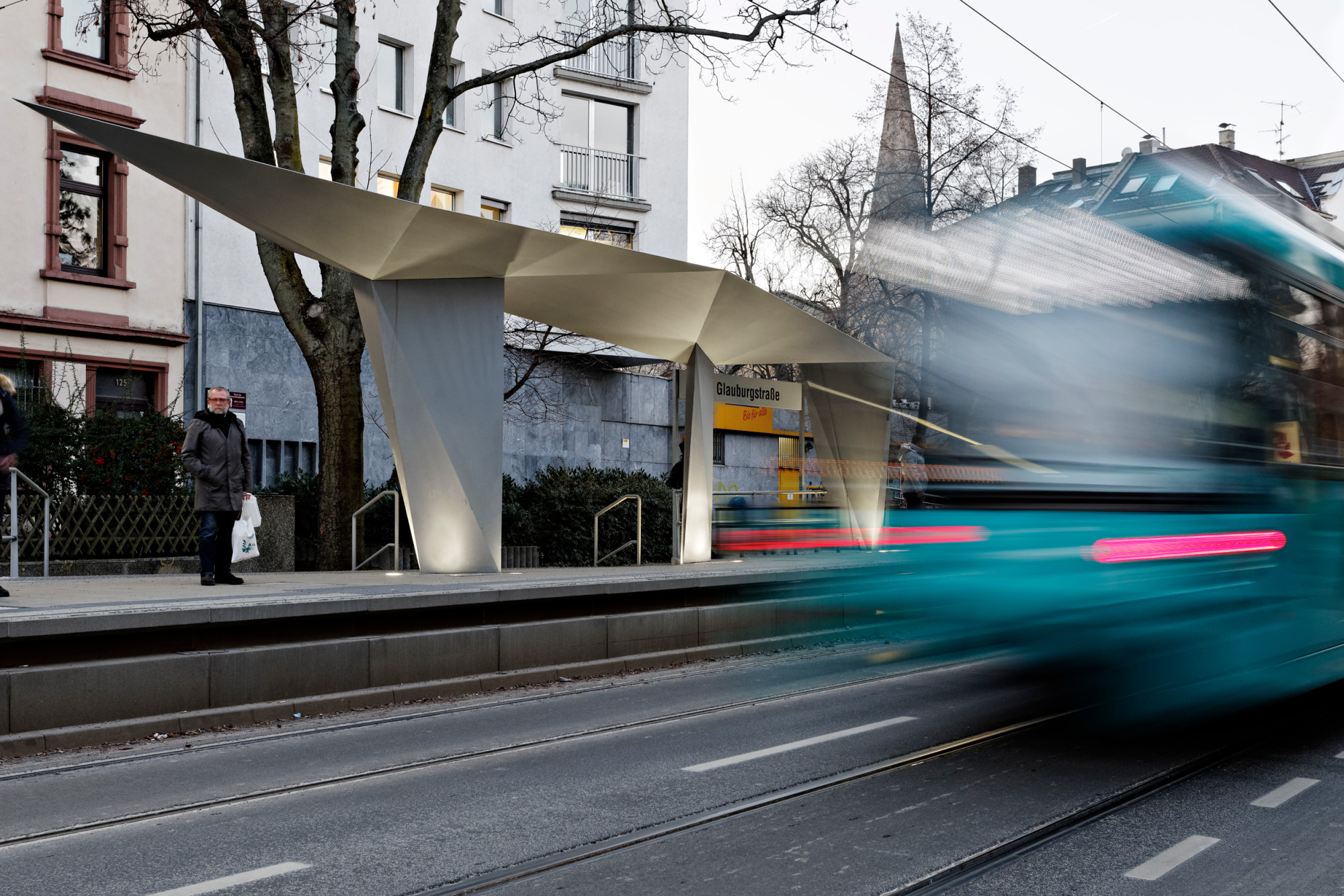 U-Bahn-Haltestelle Glauburgstraße in Frankfurt am Main | Licht ...