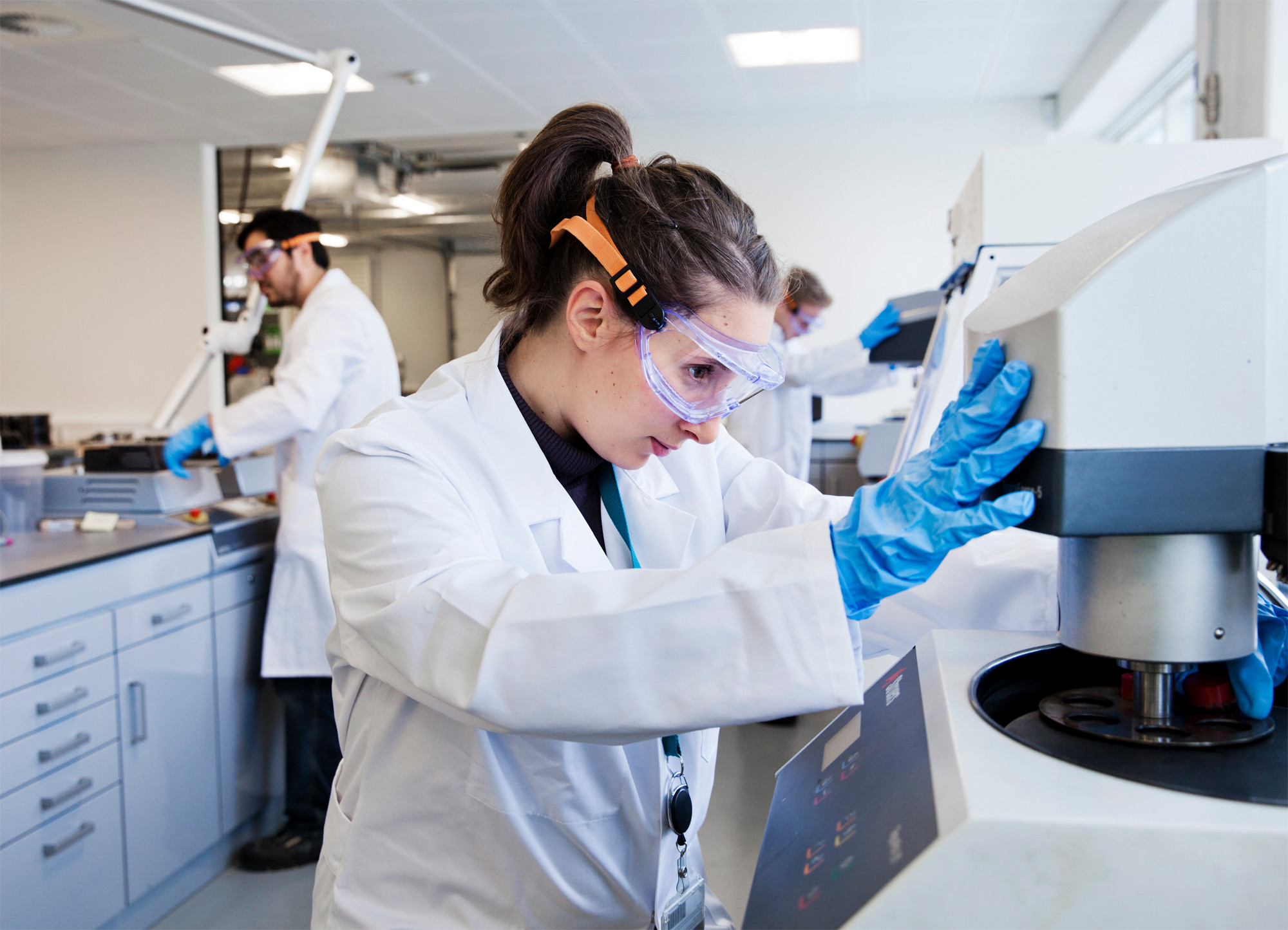 Beleuchtung spezieller Arbeitsumgebungen | Licht | Beleuchtungsarten ...