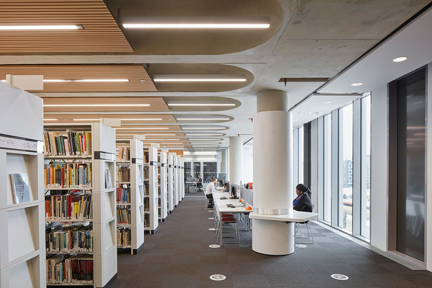Unibibliothek in Luton | Elektro | Kultur/Bildung | BauNetz Wissen
