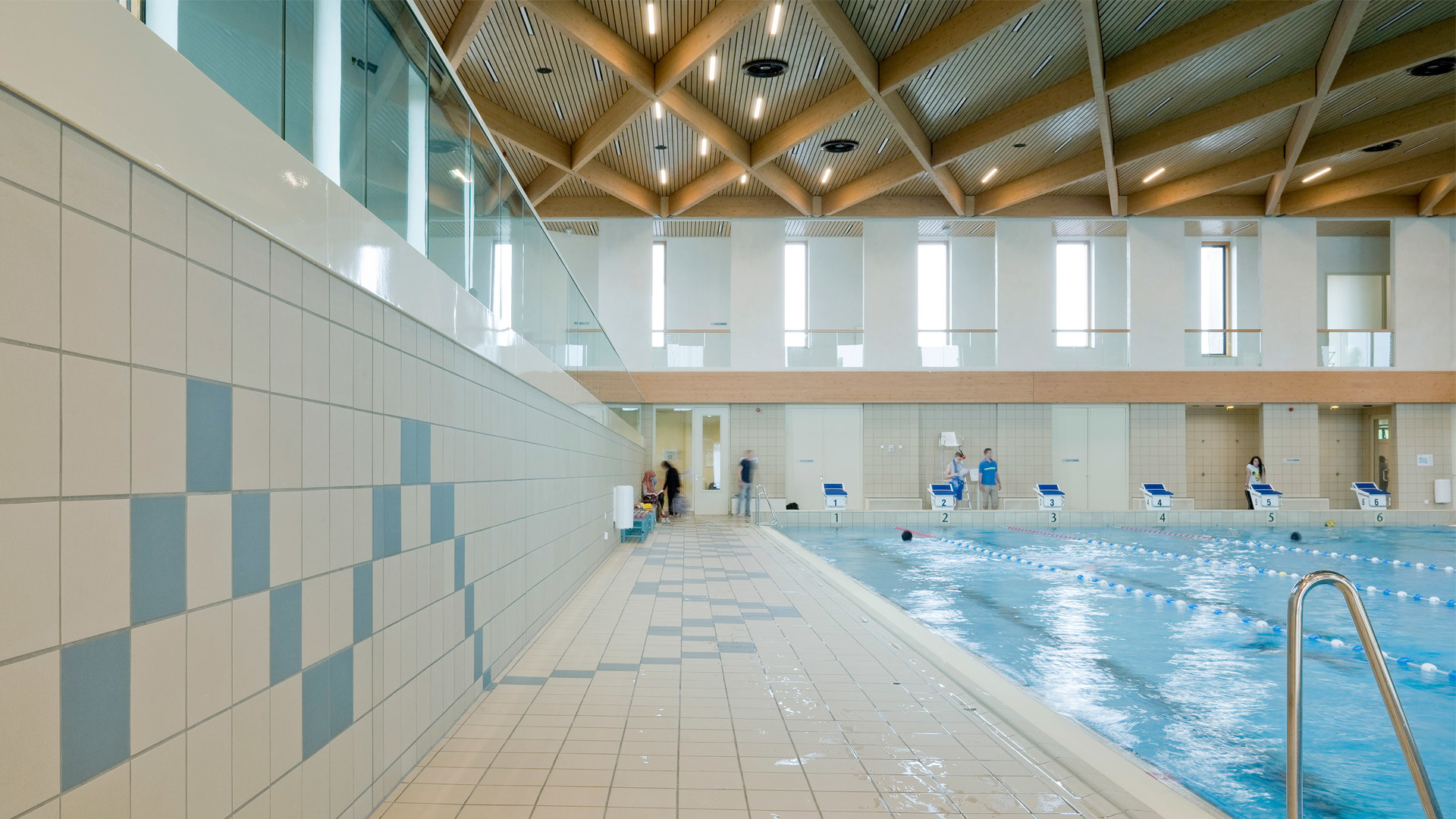 Noorderparkbad in Amsterdam | Fliesen und Platten | Sport/Freizeit ...