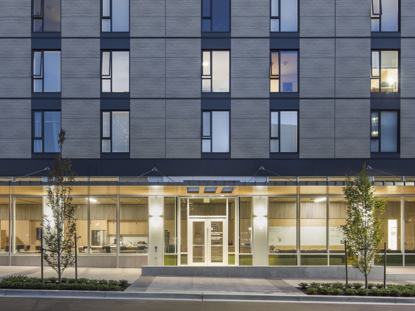 Brock Commons Tallwood House in Vancouver | Flachdach | Wohnen/MFH ...