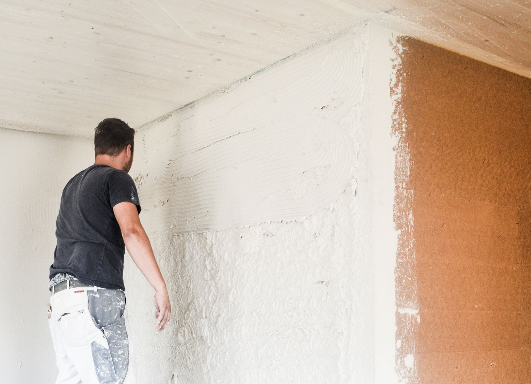 Kalkputz für Holzfaseruntergründe | Holz | News | BauNetz Wissen