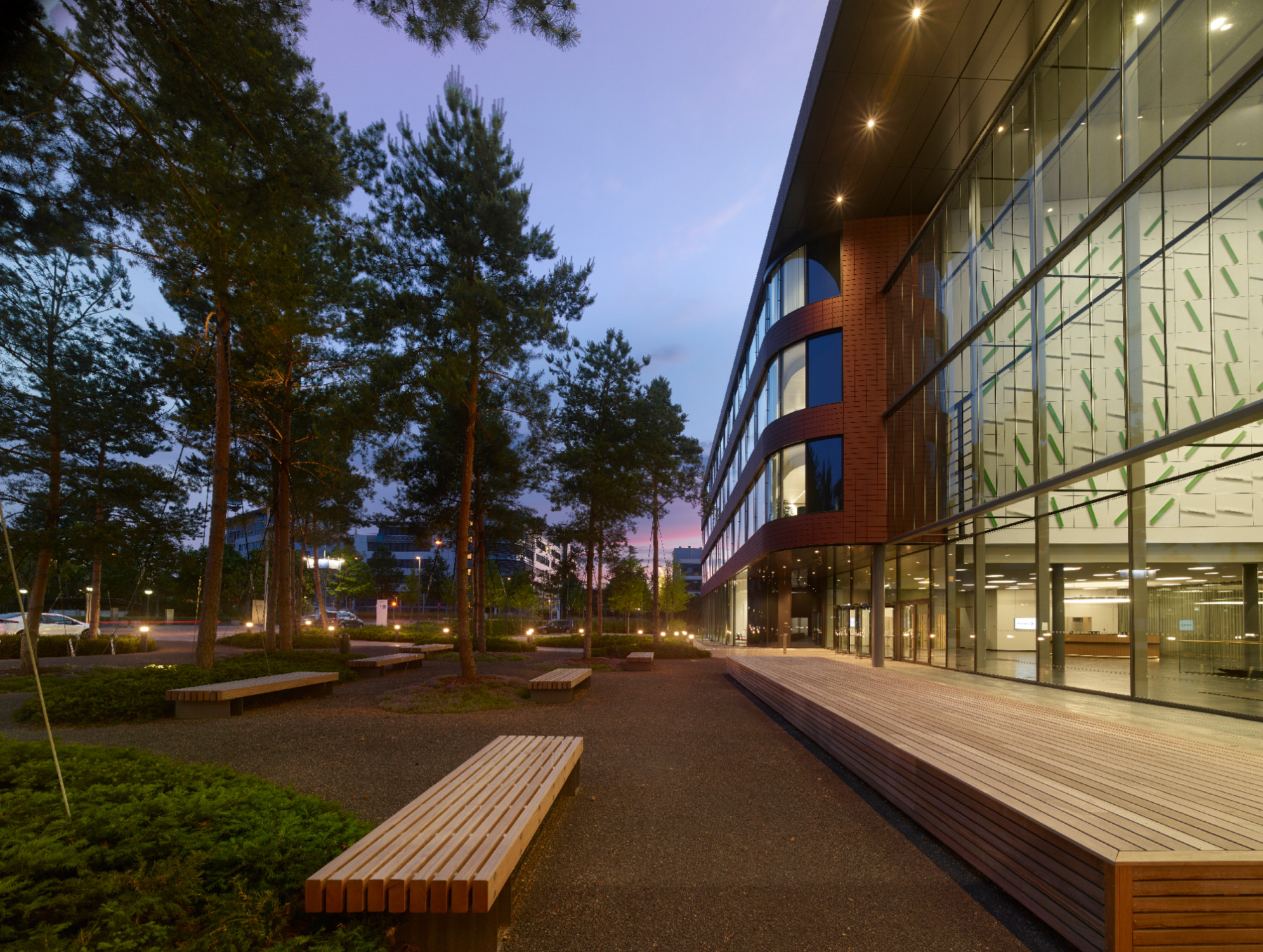 Firmenzentrale Vector Informatik in Stuttgart | Flachdach | Büro- und ...