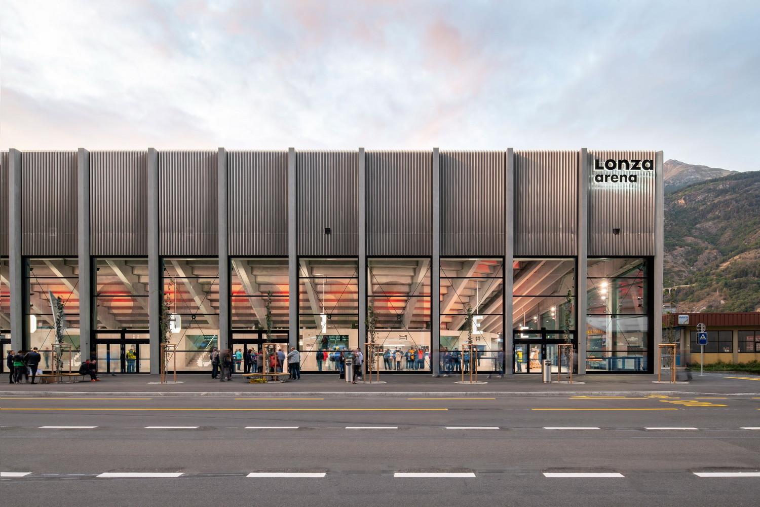 Eis- und Eventhalle Lonza Arena in Visp | Gebäudetechnik | Freizeit ...