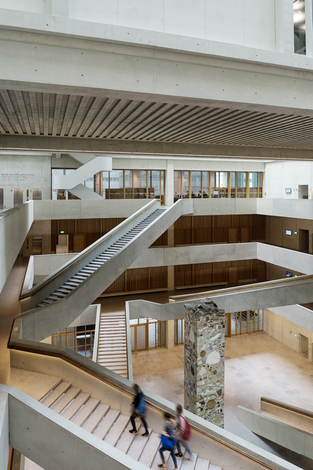 Fachhochschule Nordwestschweiz in Muttenz | Gerüste und Schalungen ...