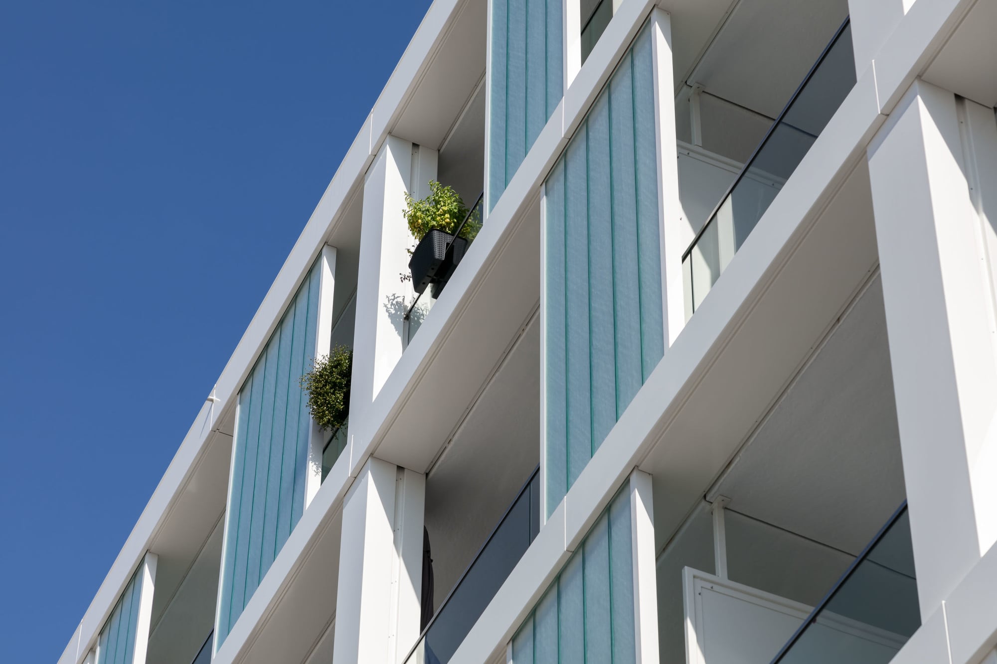 Profilglas mit transluzenter Wärmedämmung | Fassade | Produkte ...