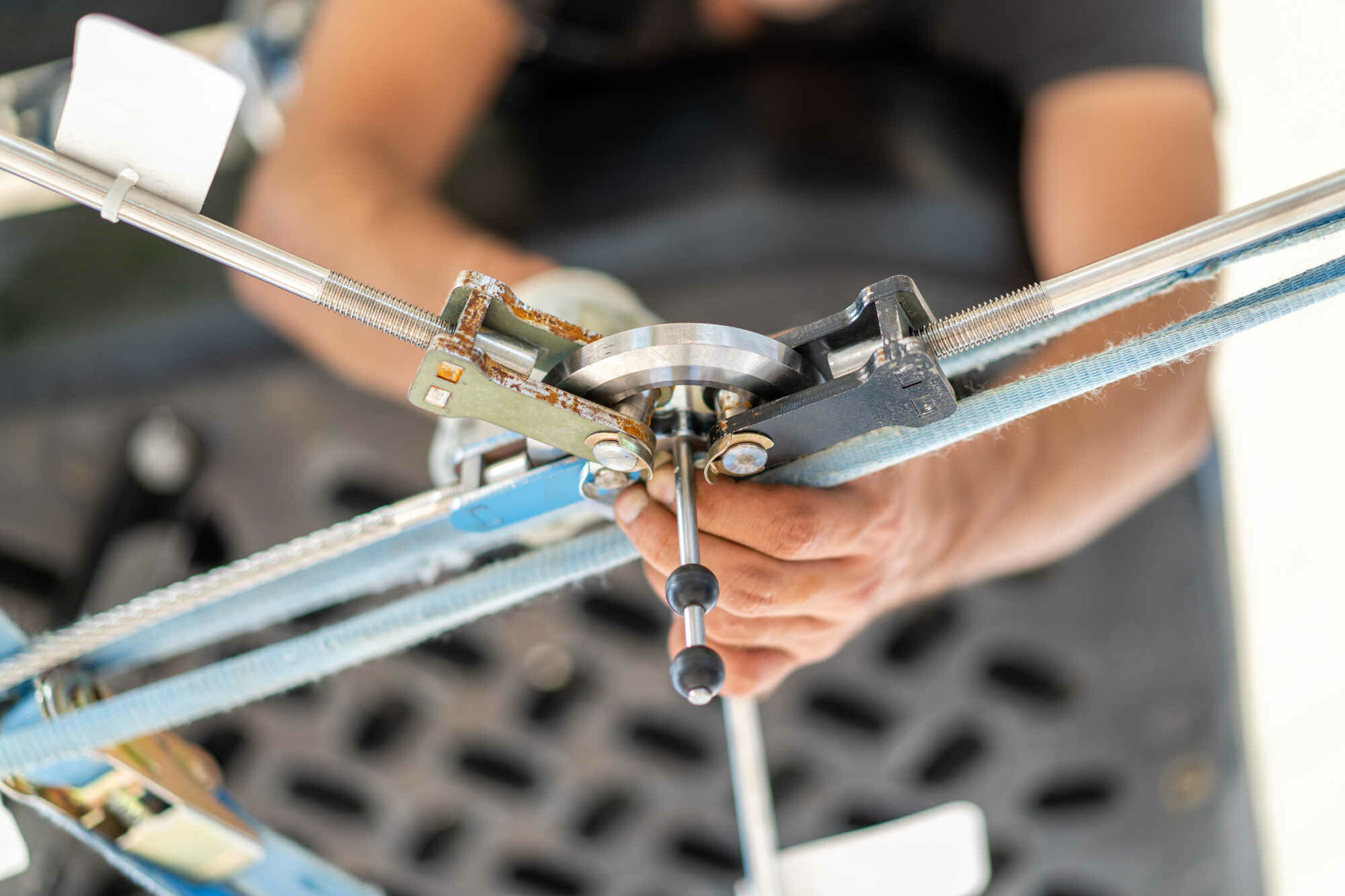 Dach der Forschungseinheit Hi-Lo in Dübendorf | Gerüste und Schalungen ...