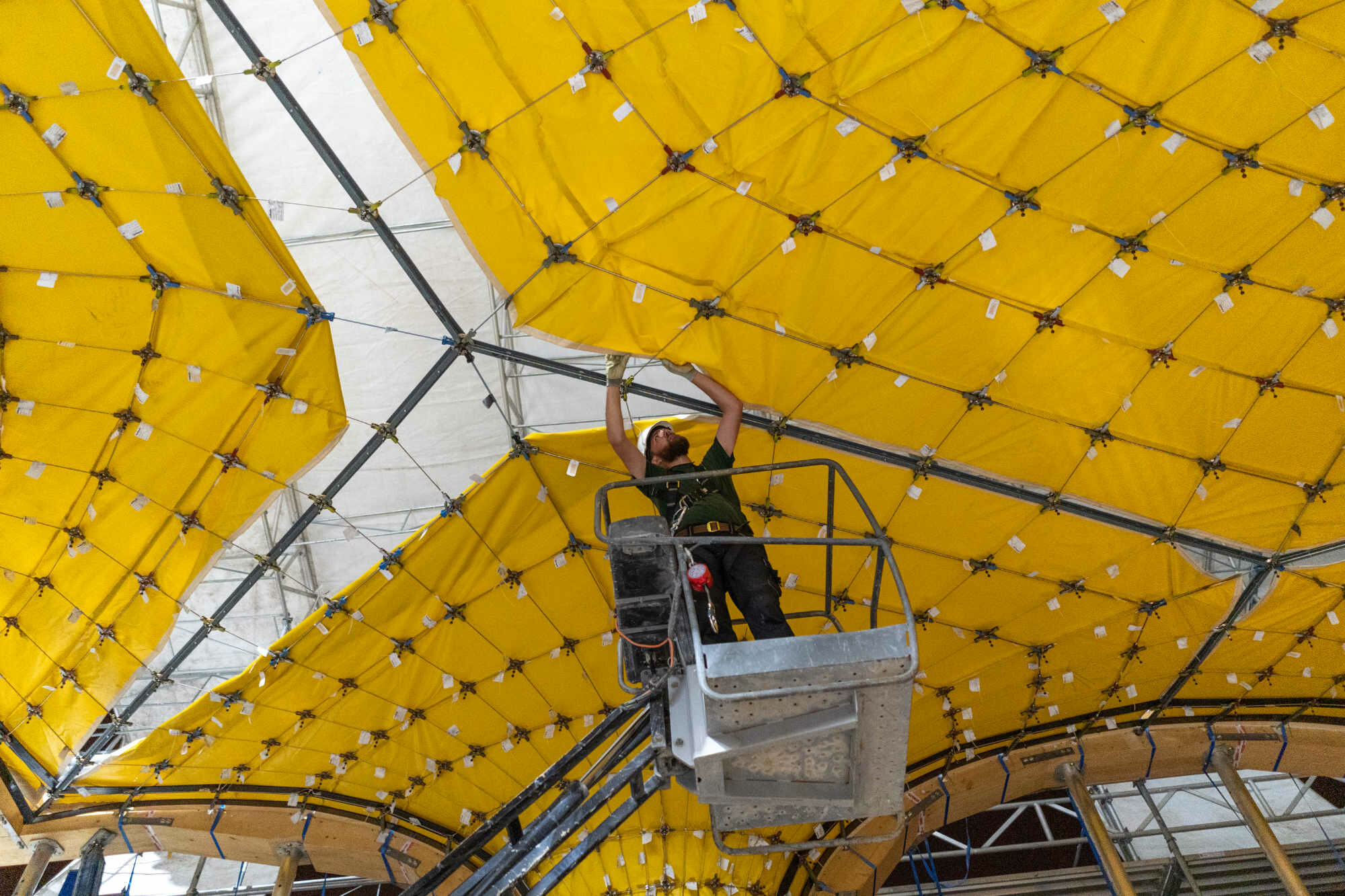 Dach der Forschungseinheit Hi-Lo in Dübendorf | Gerüste und Schalungen ...