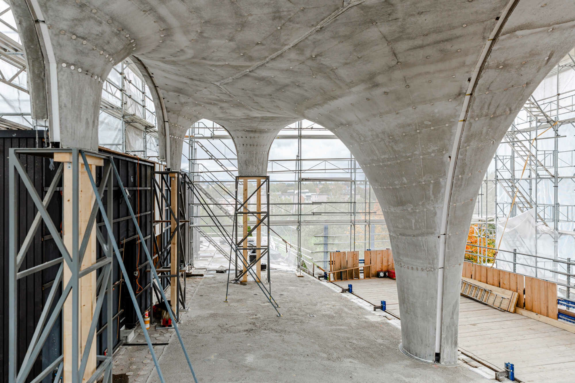 Dach der Forschungseinheit Hi-Lo in Dübendorf | Gerüste und Schalungen ...