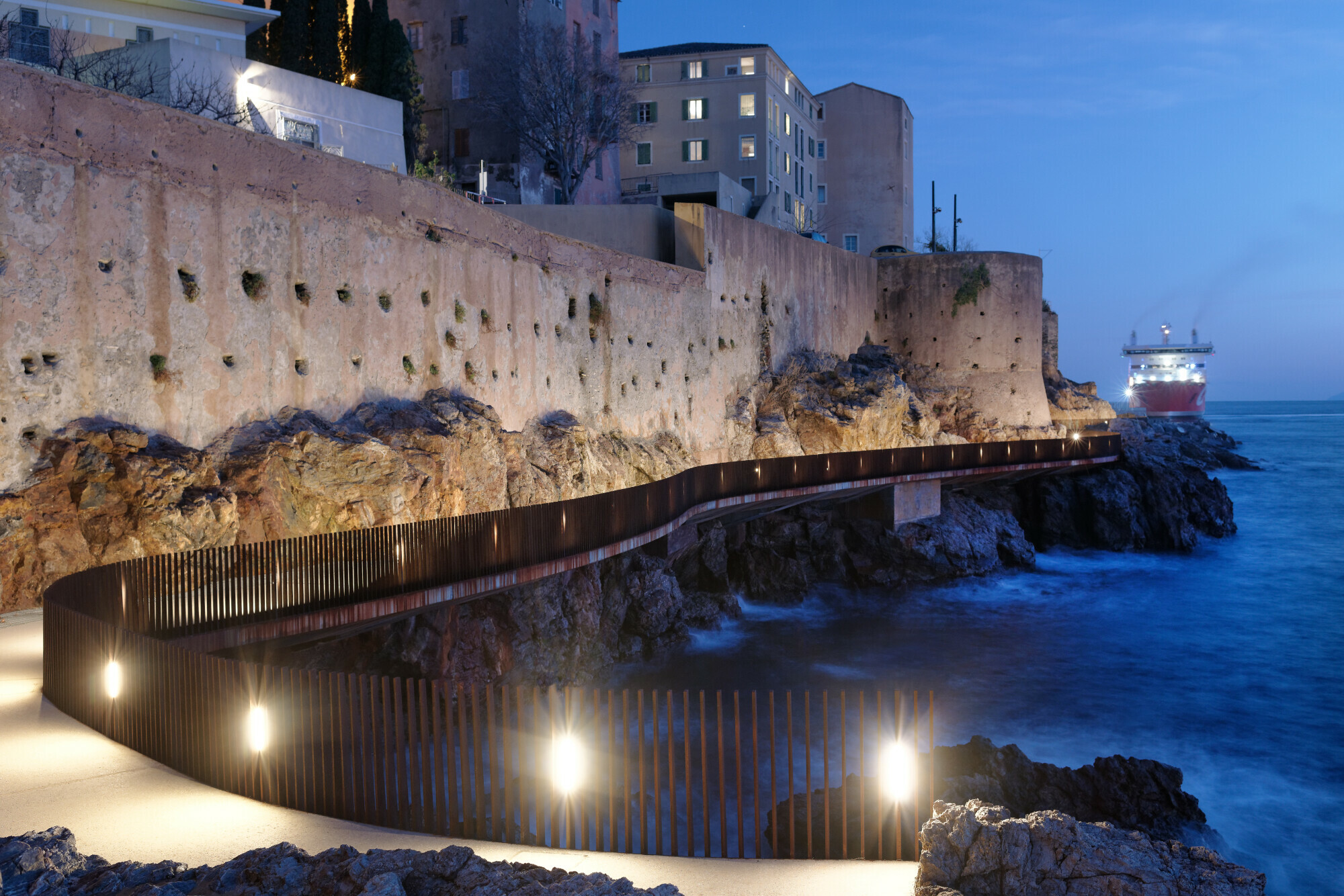 Promenade Aldilonda in Bastia | Gerüste und Schalungen | Verkehr ...