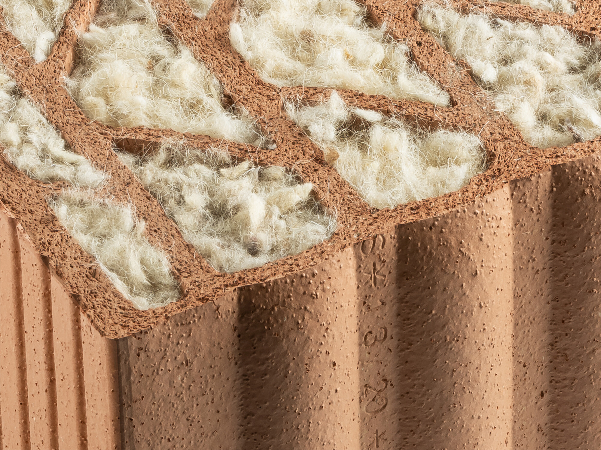 Wärmedämmstein mit Schafwollefüllung | Dämmstoffe | Produkte | BauNetz ...