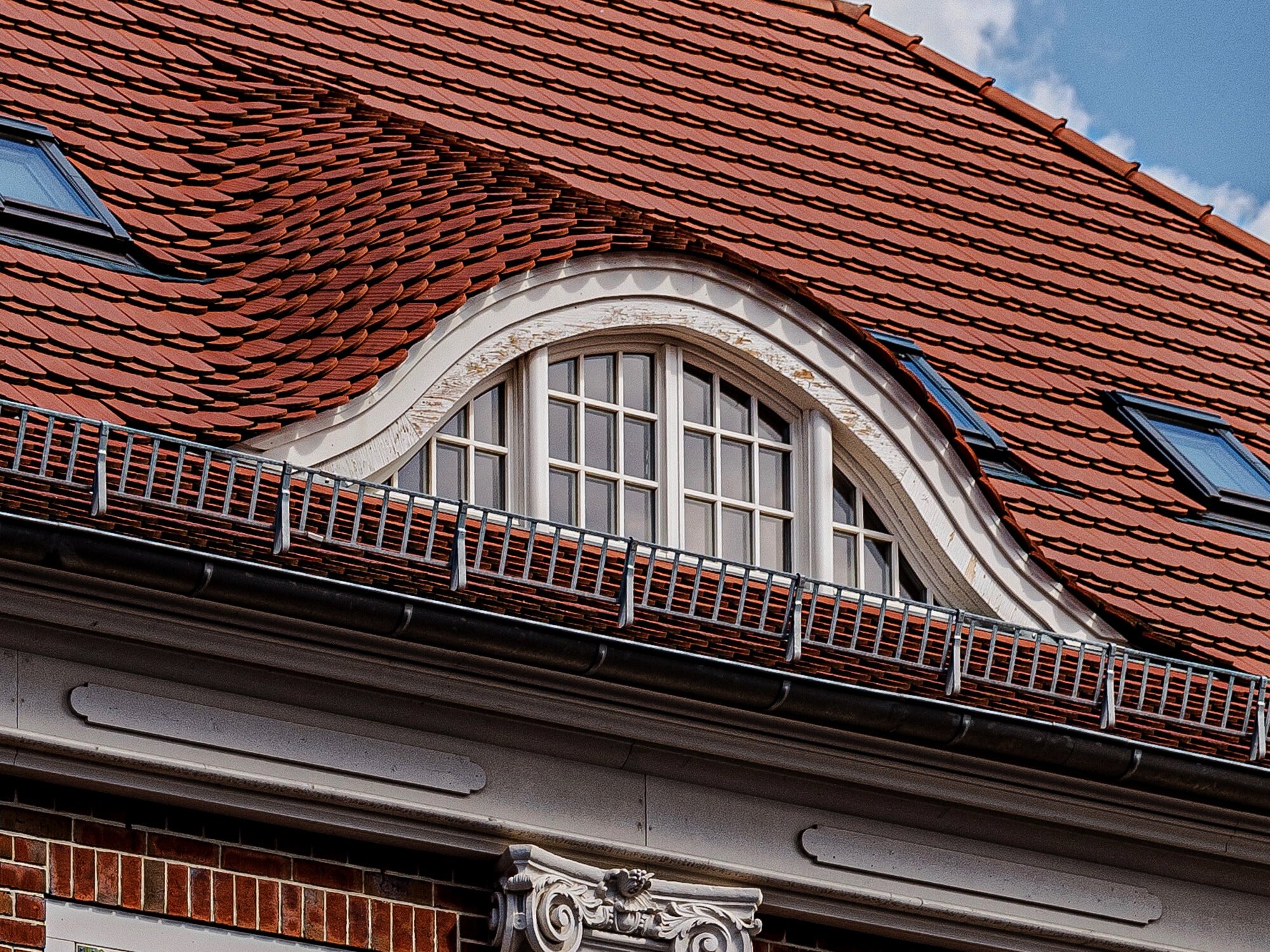 Fledermausfenster | Fenster und Türen | Fensterarten | BauNetz Wissen