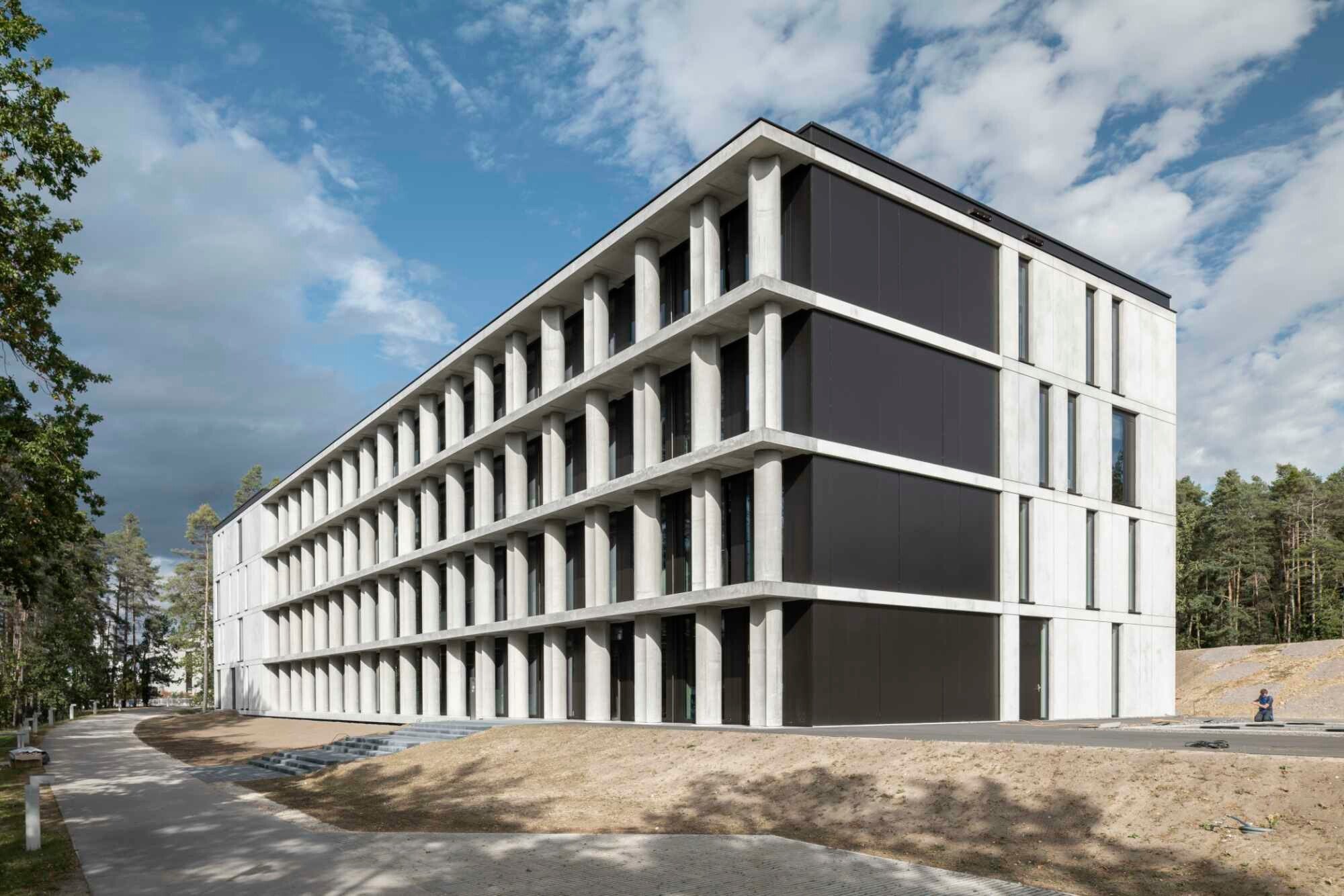 Bürogebäude MBC 55 in Sengenthal | Beton | Büro/Verwaltung | Baunetz_Wissen