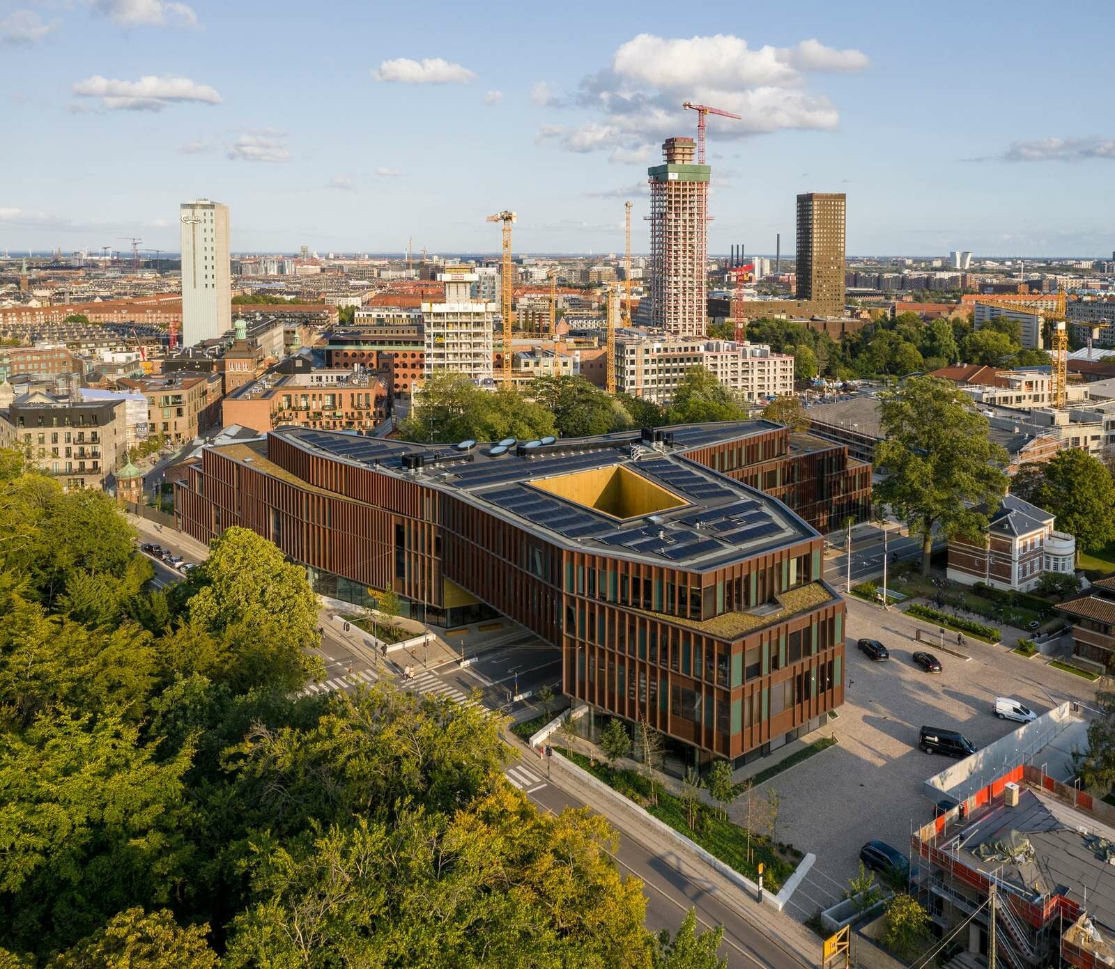 Hauptverwaltung Carlsberg in Kopenhagen | Flachdach | Büro- und ...