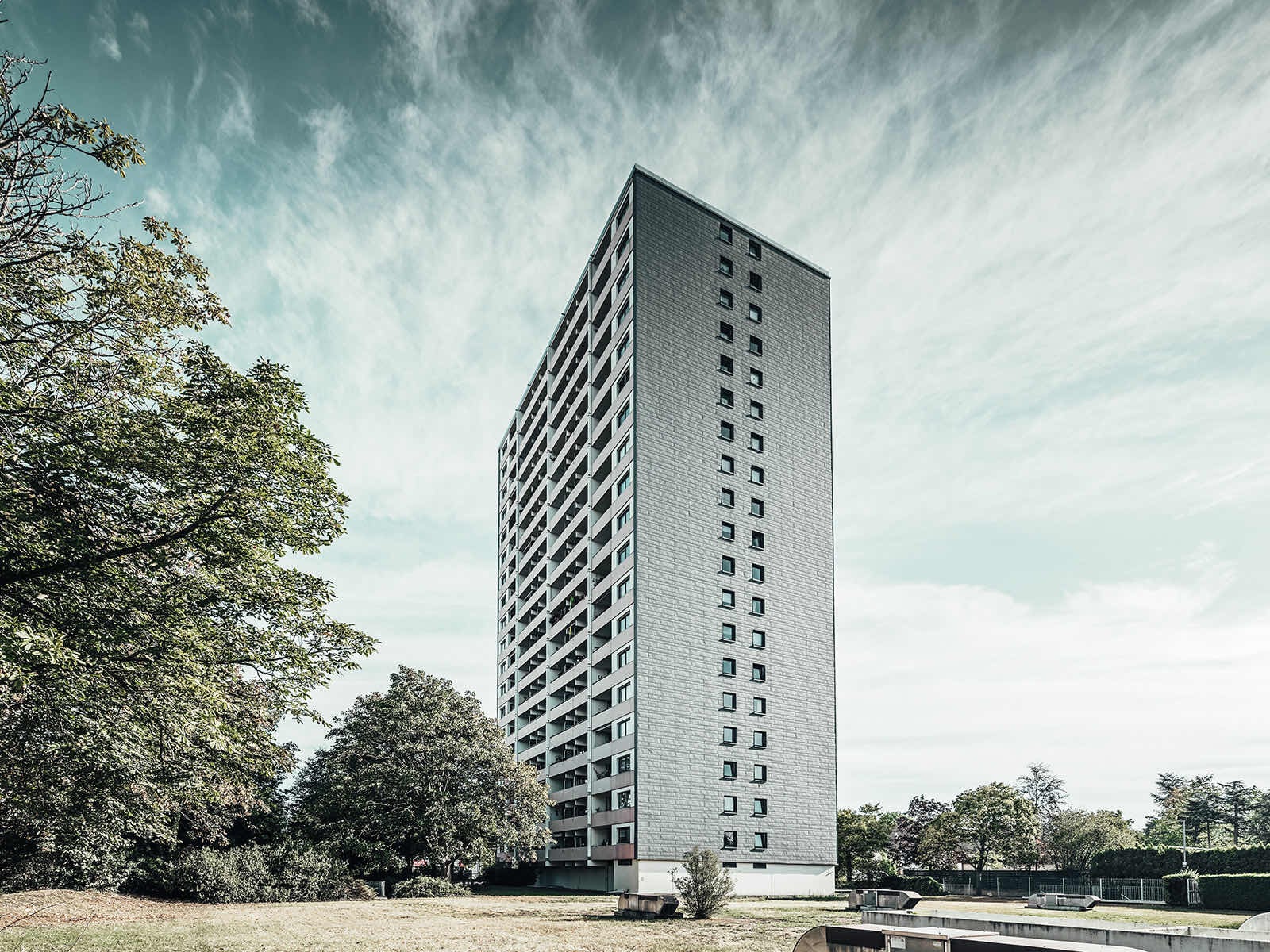 Bronzefarbene Fassaden- und Dachschindeln | Fassade | Produkte ...