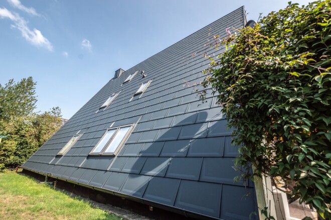 Dachplatten aus Aluminium | Geneigtes Dach | News/Produkte | Baunetz_Wissen