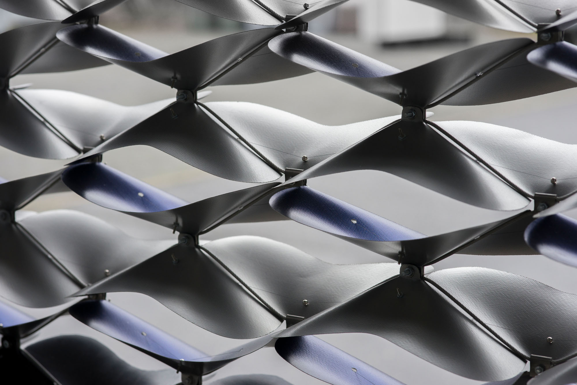 Sonnenschutz aus Formgedächtnislegierungen | Sonnenschutz | Forschung ...