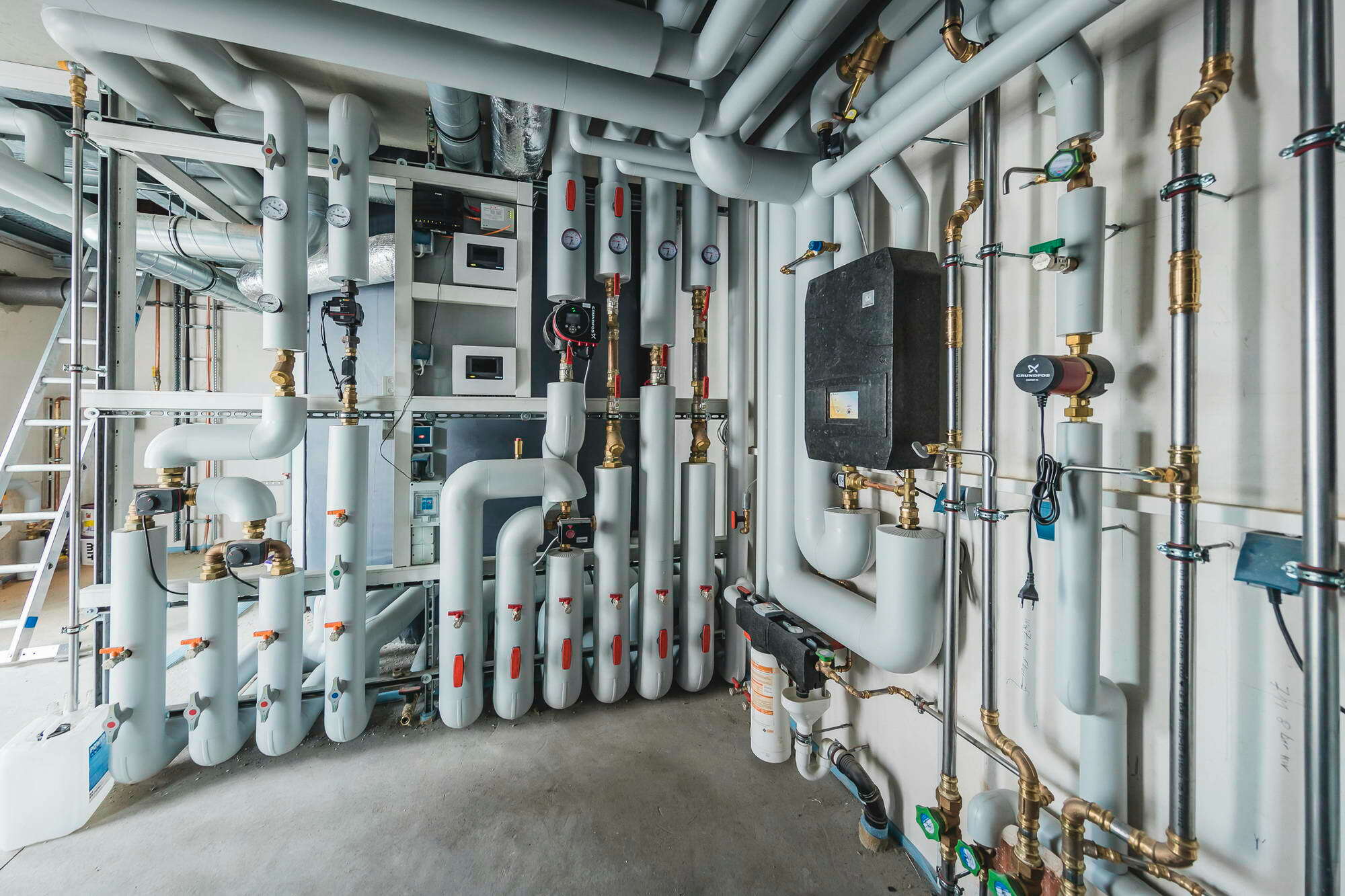 Nahezu energieautarke Mehrfamilienhäuser | Gebäudetechnik | News ...