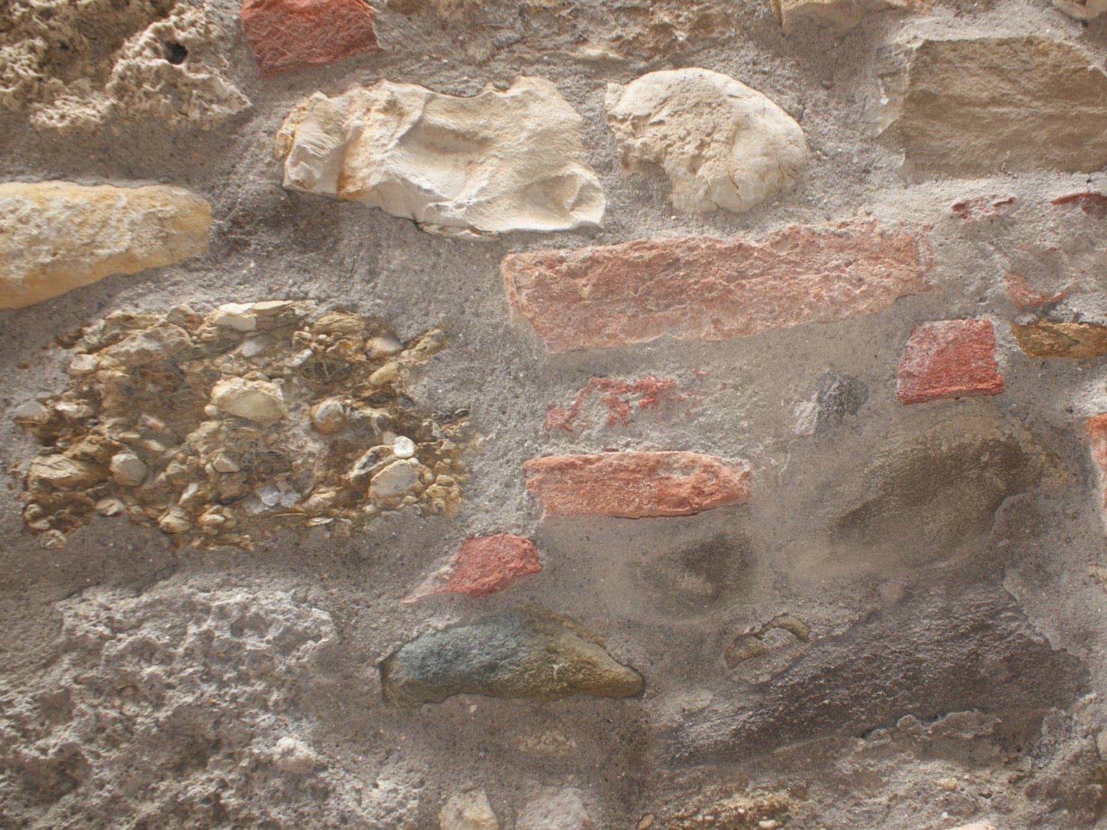 Bruchsteinmauerwerk | Mauerwerk | Glossar | BauNetz Wissen