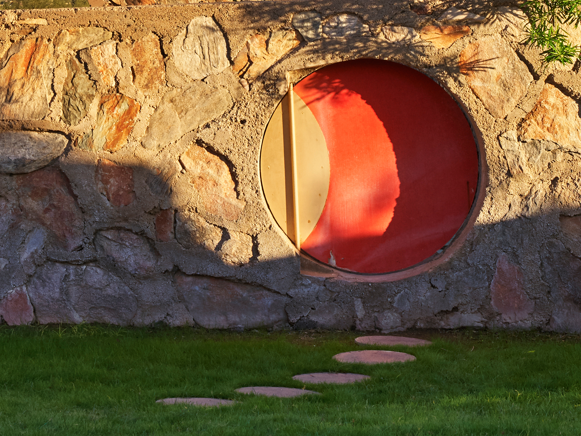 Mondtor | Fenster und Türen | Türarten | BauNetz Wissen