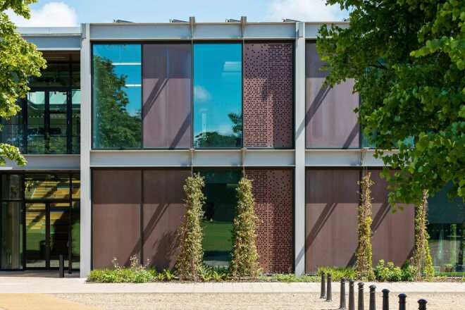 Dyson Steam Building, Gresham‘s School in Holt | Sonnenschutz | Bildung ...