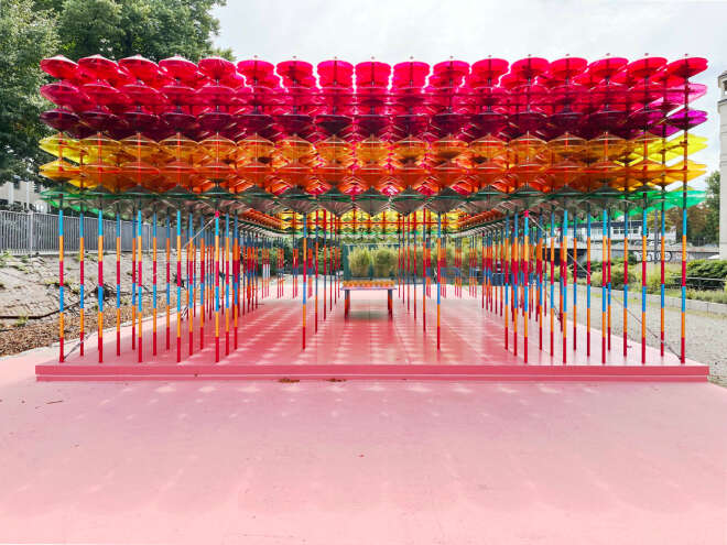 Poppiger Pavillon in Berlin-Neukölln | Sonnenschutz | Sonderbauten ...