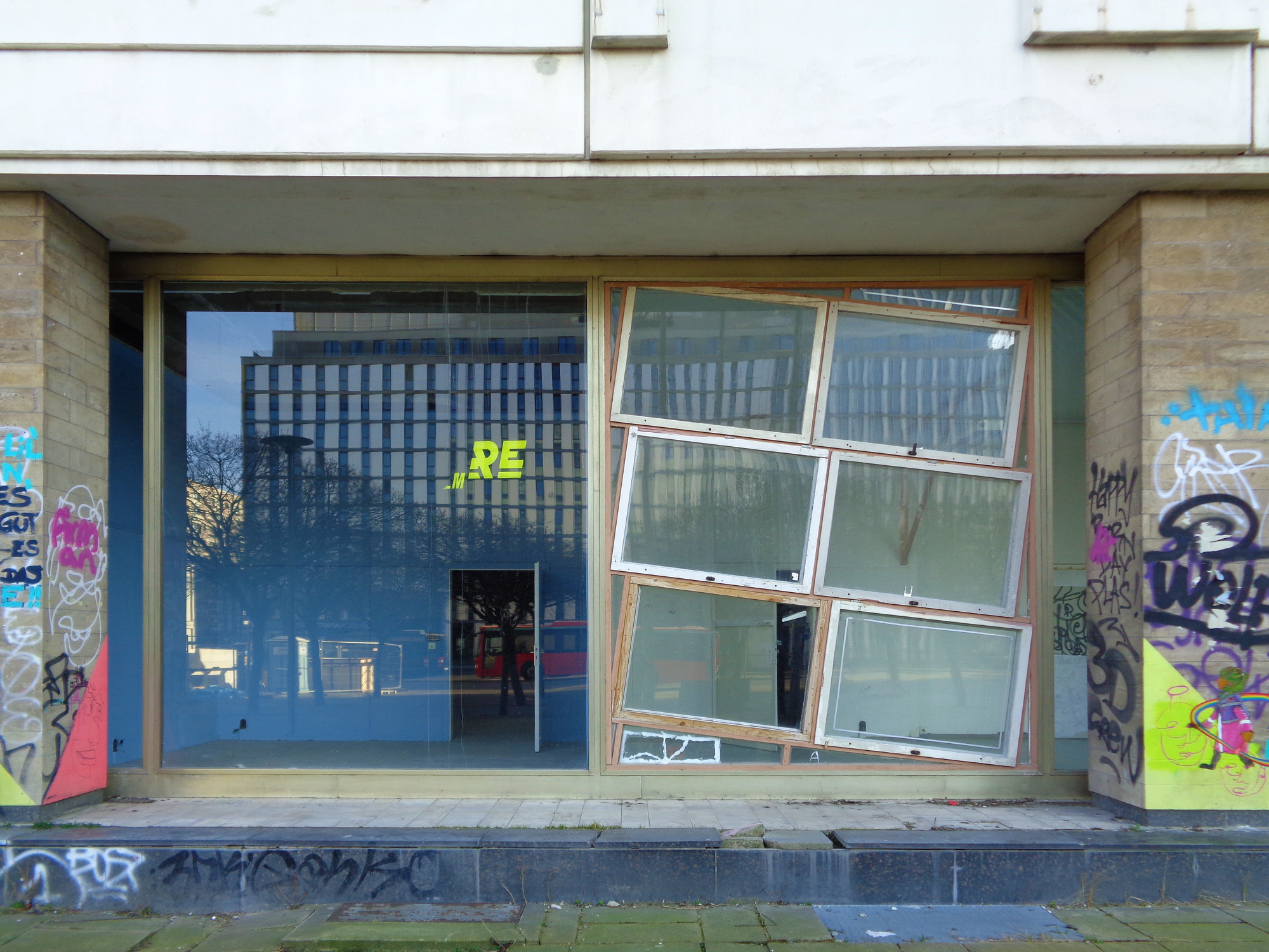 Spolie | Fenster und Türen | Materialien/Werkstoffe | BauNetz Wissen