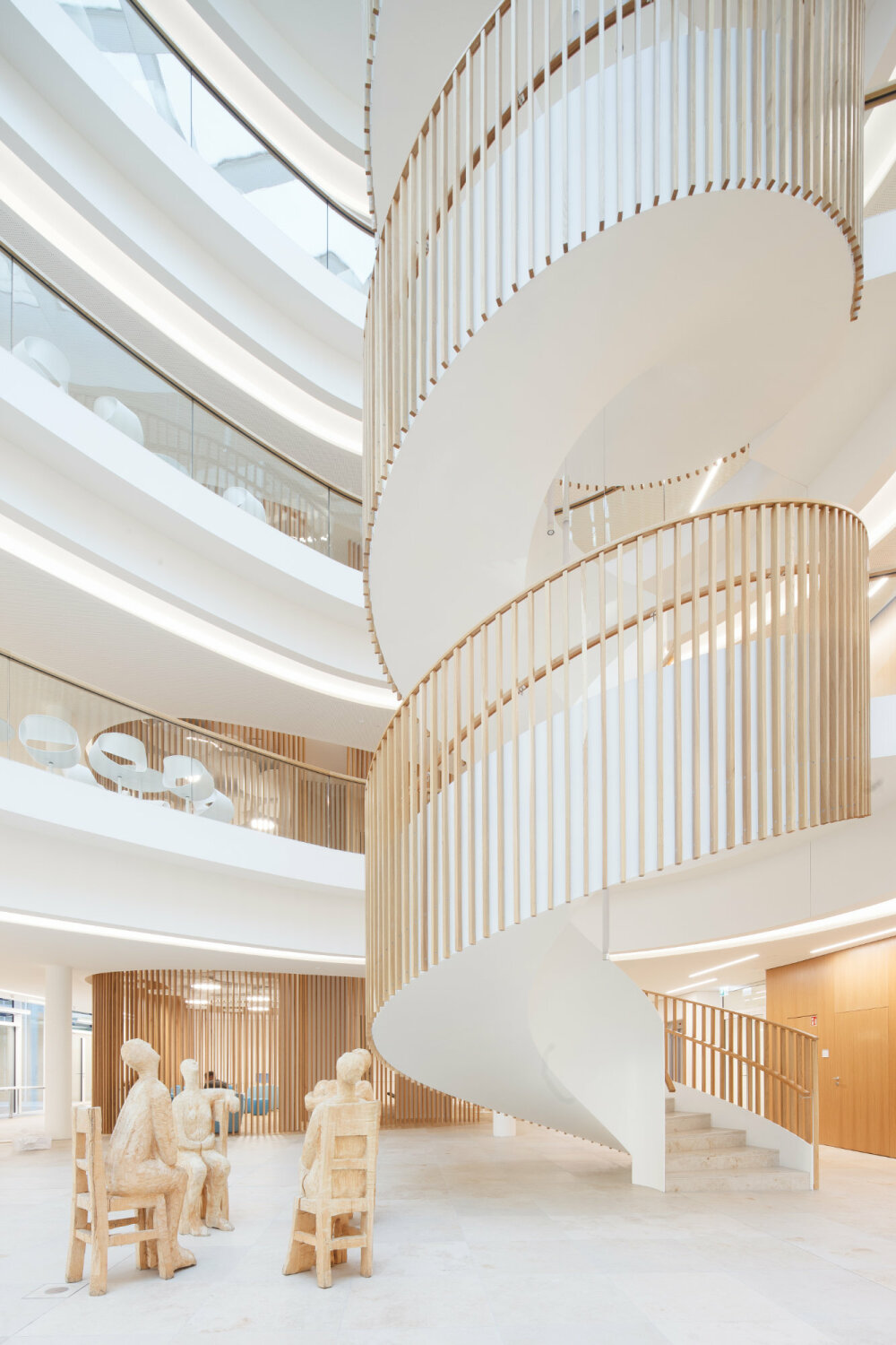 Innovationszentrum am Firmensitz Heraeus in Hanau | Treppen | Büro ...